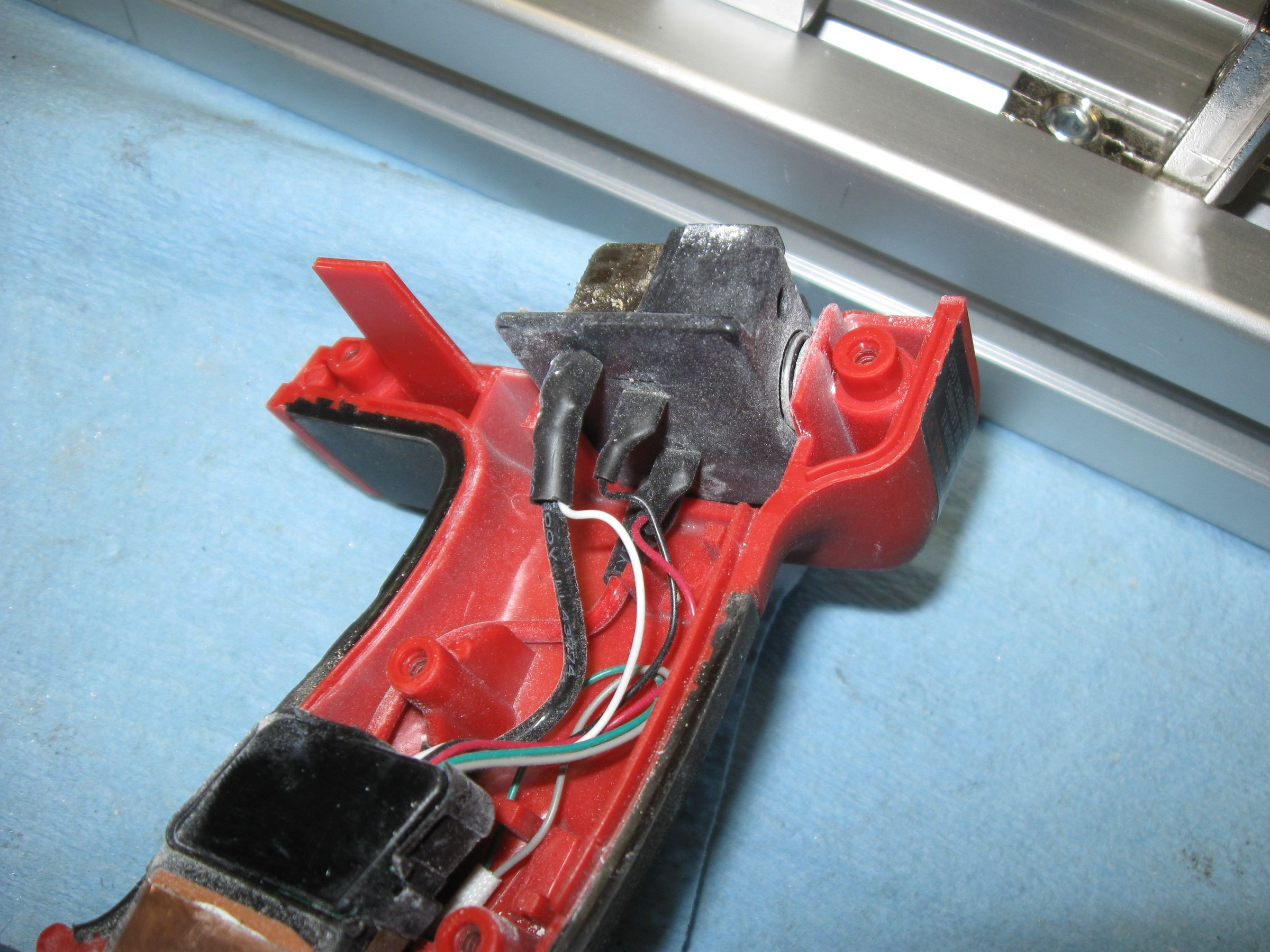 Mini Metal Lathe : 9 Steps (with Pictures) - Instructables