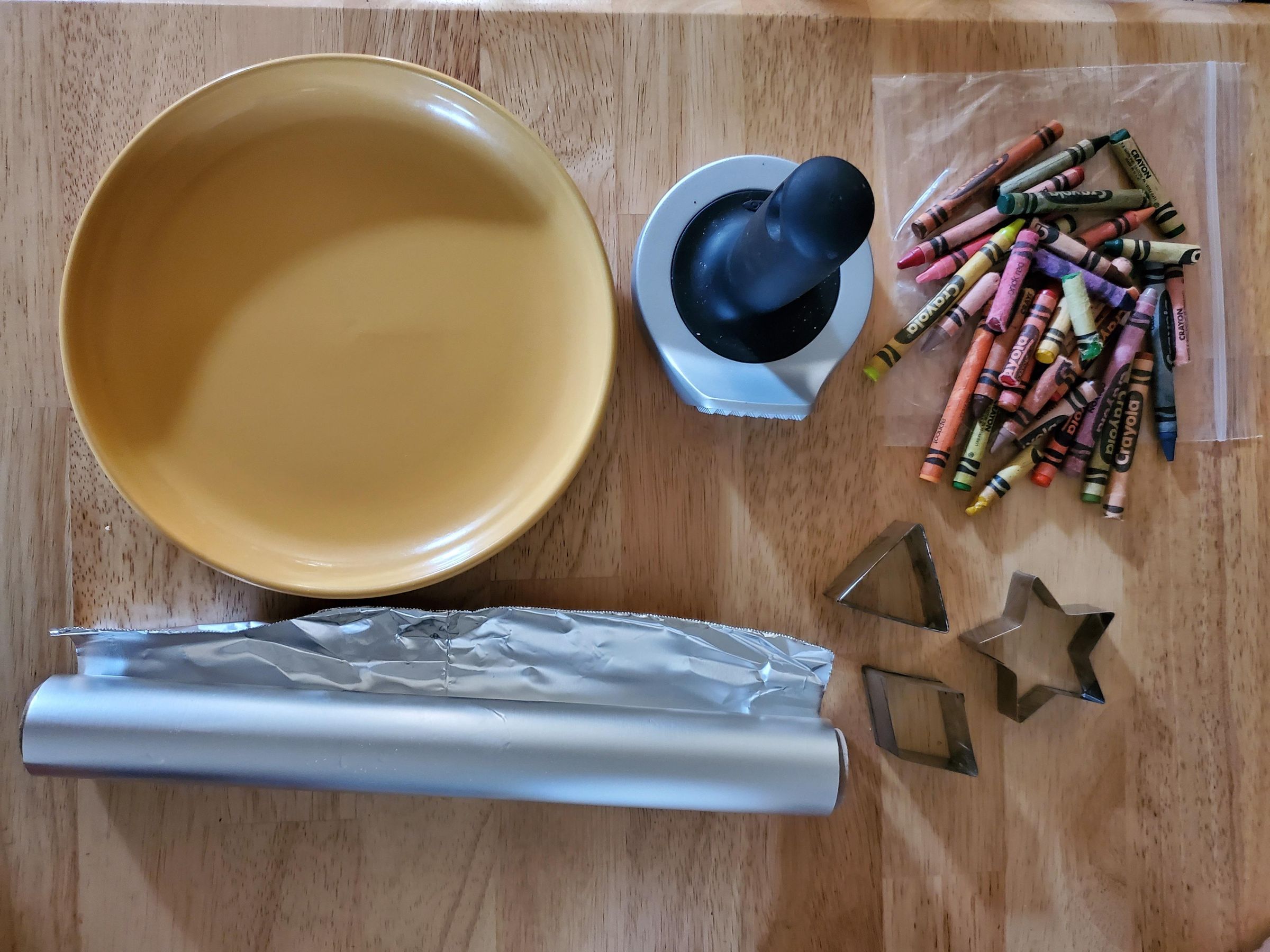 Sun Melted Broken Crayons : 7 Steps (with Pictures) - Instructables