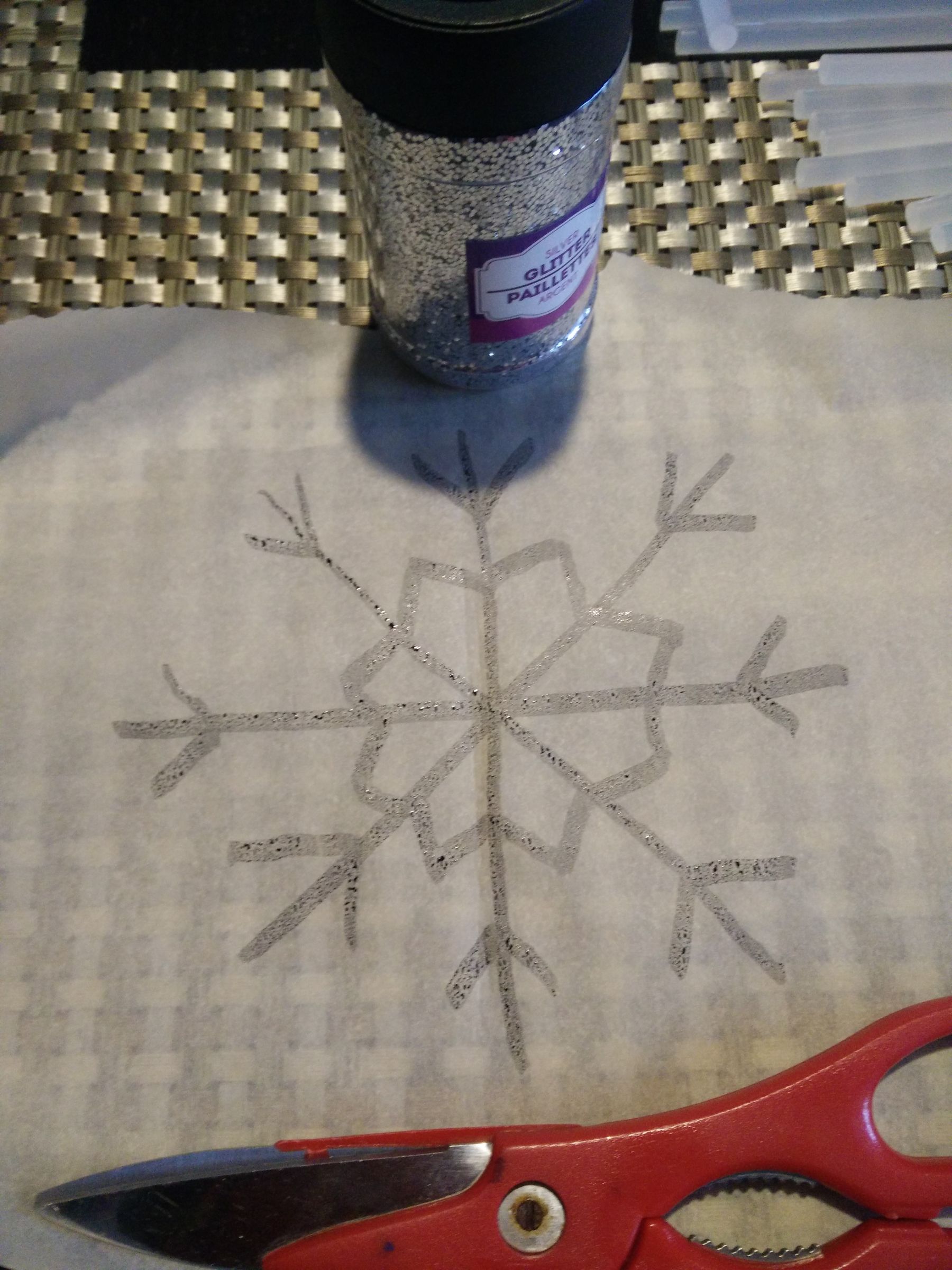 Hot Glue Snowflakes : 9 Steps - Instructables
