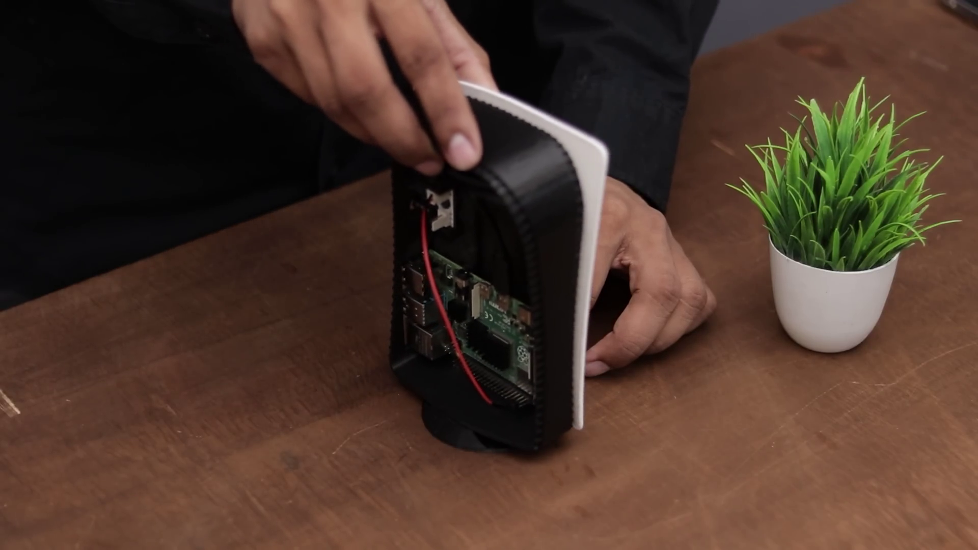 Pi Station Gaming Console With 3D Printed Tiny Play Station 5 Case : 9 Steps (with Pictures ...