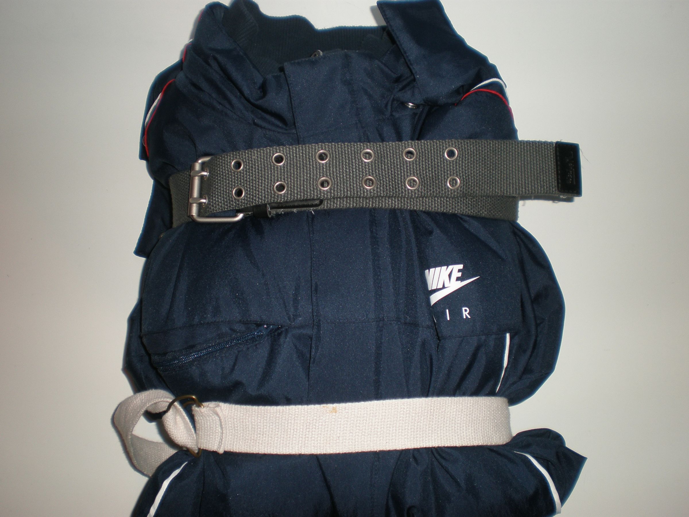 Pack a Suitcase Better Using Belts : 5 Steps - Instructables