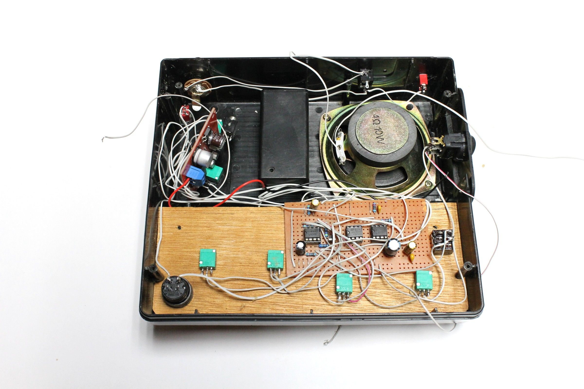 Dub Siren Synth - 555 Timers : 14 Steps (with Pictures) - Instructables