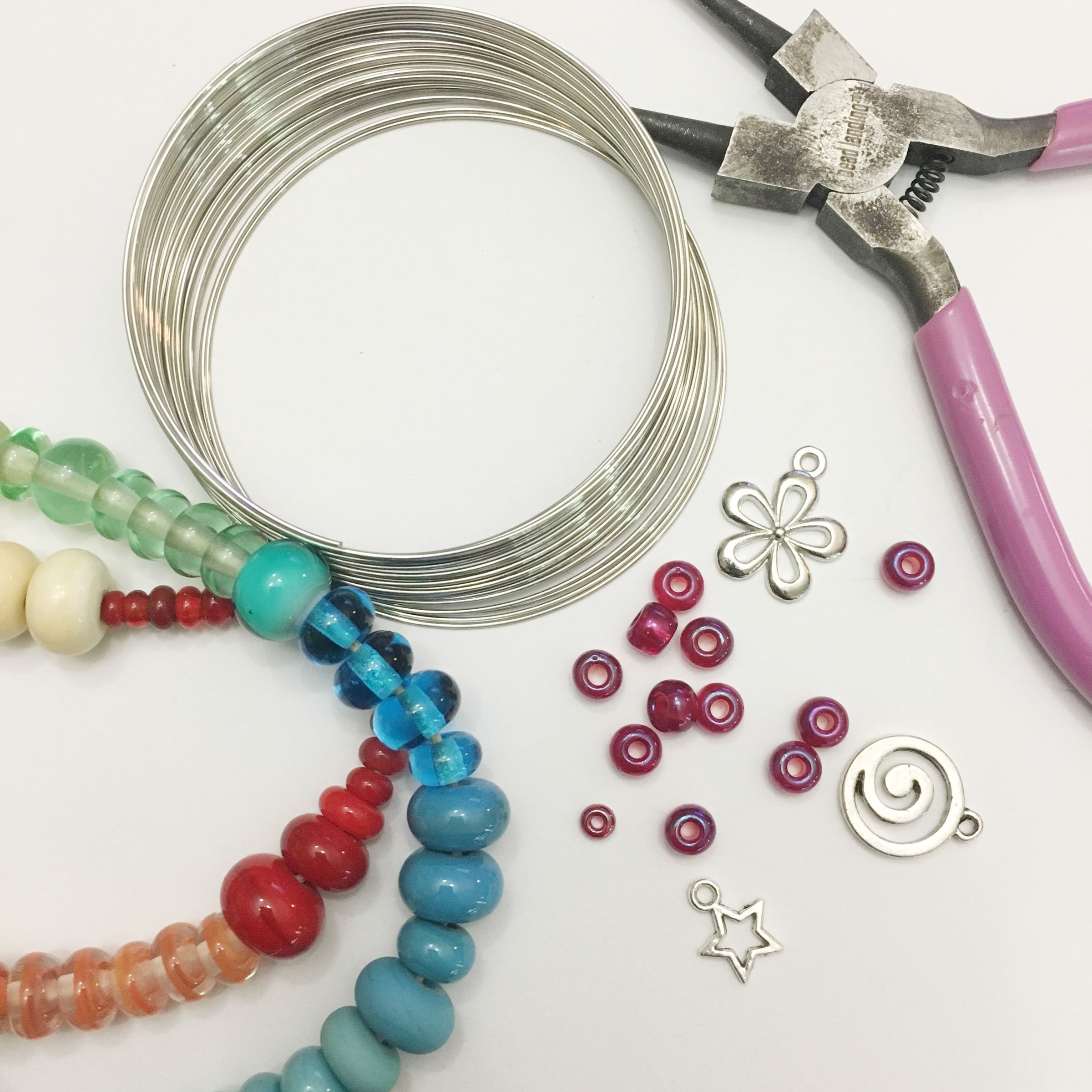 Beaded Memory Wire Cuff : 5 Steps (with Pictures) - Instructables