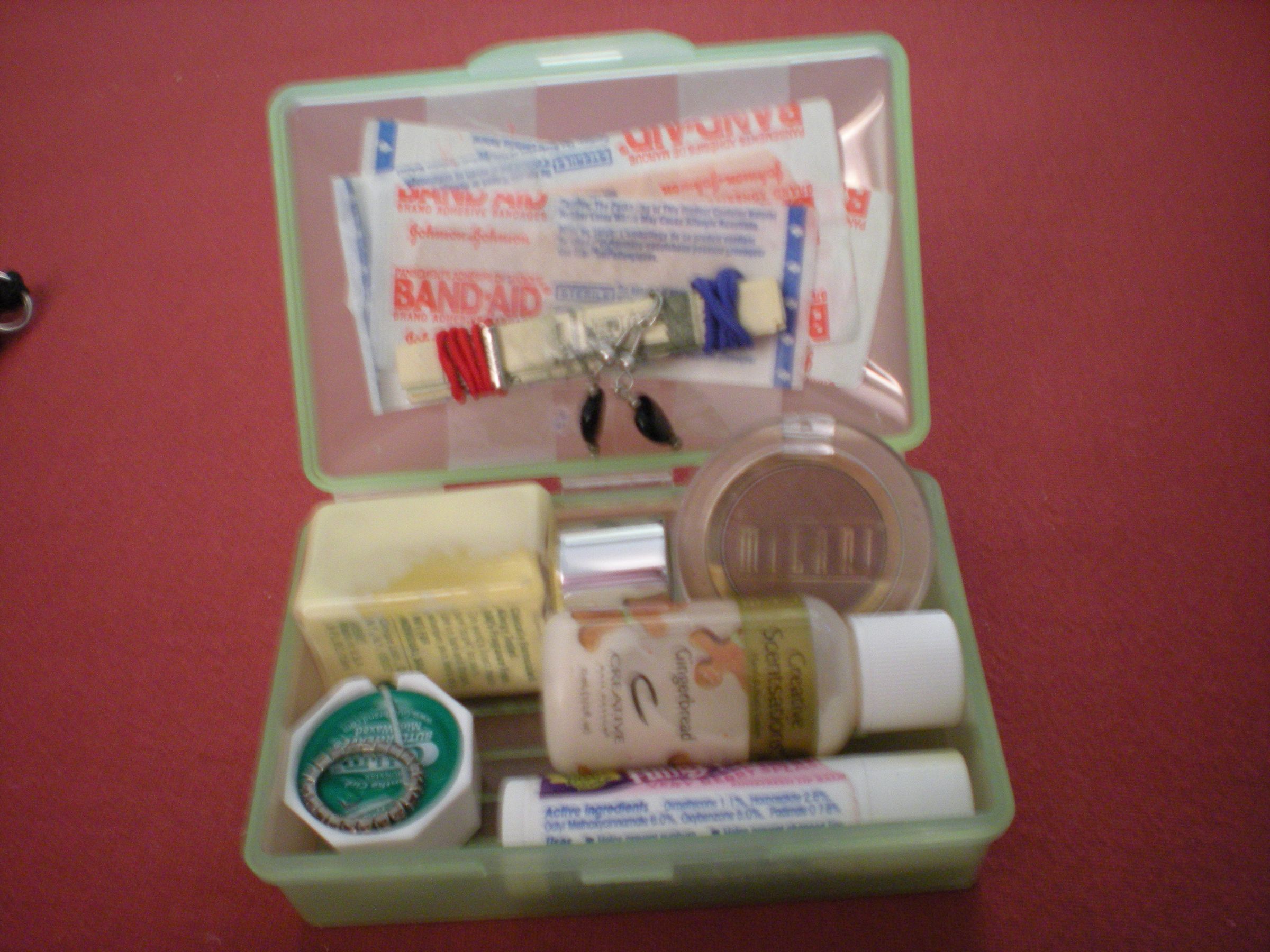 Urban Survival Kits : 11 Steps - Instructables