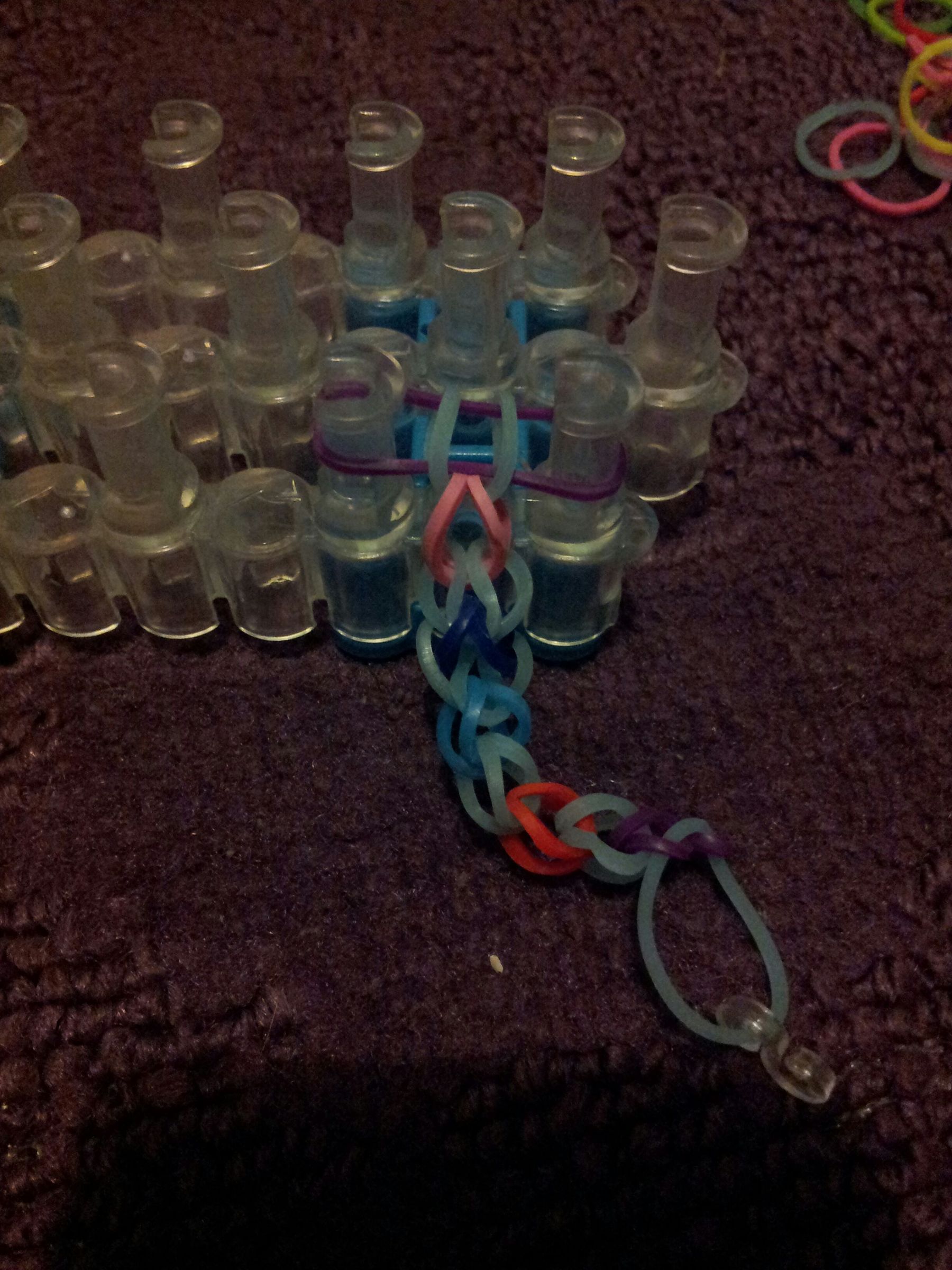 How to Make a Single Rainbow Loom Bracelet : 5 Steps - Instructables