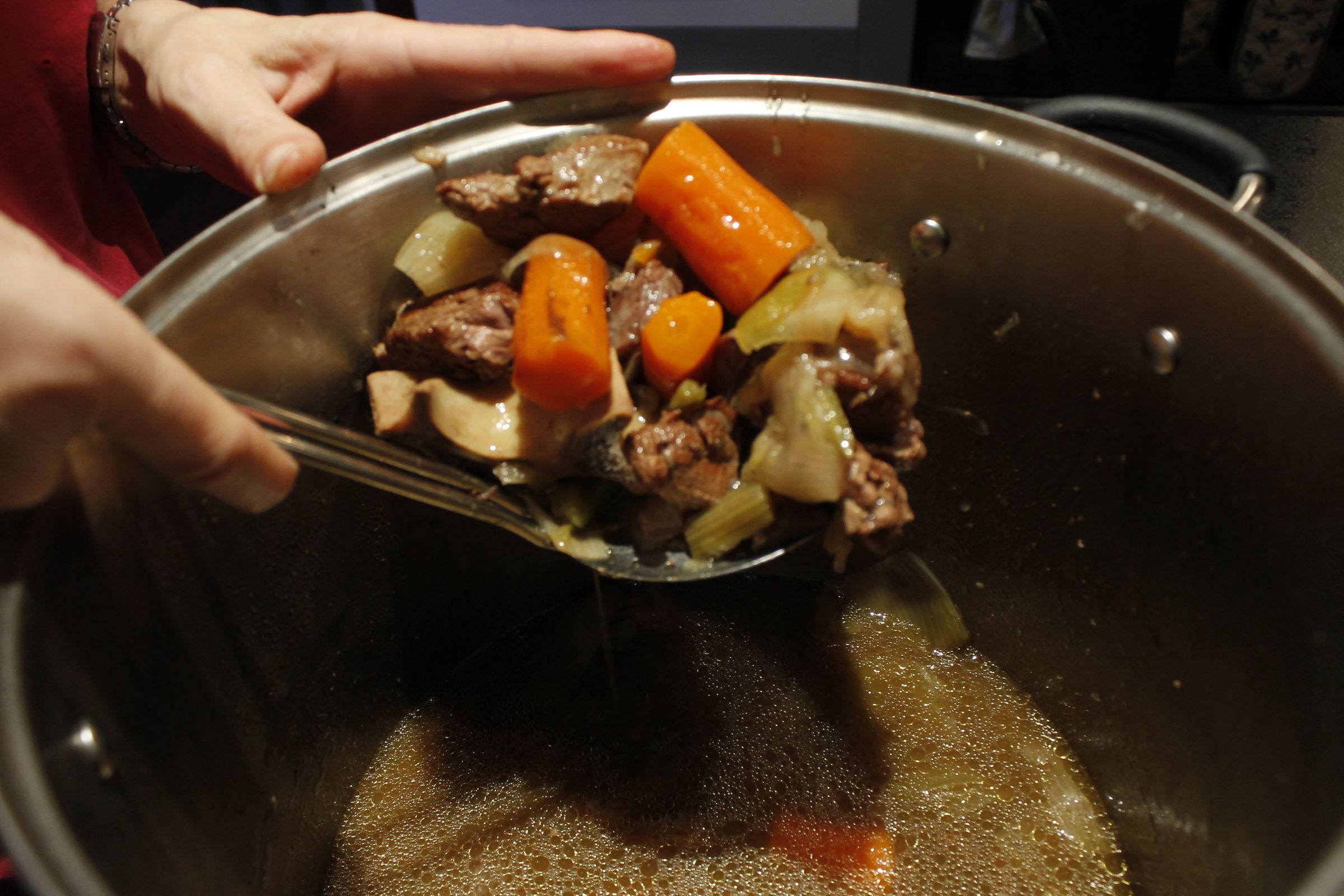 Beef Stock : 7 Steps (with Pictures) - Instructables