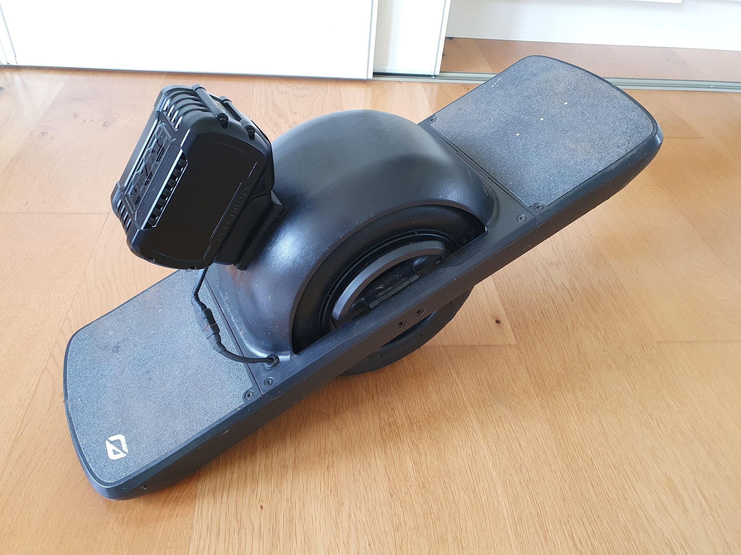 Onewheel Pint Battery Upgrade - Extended Range : 7 Steps (with Pictures ...