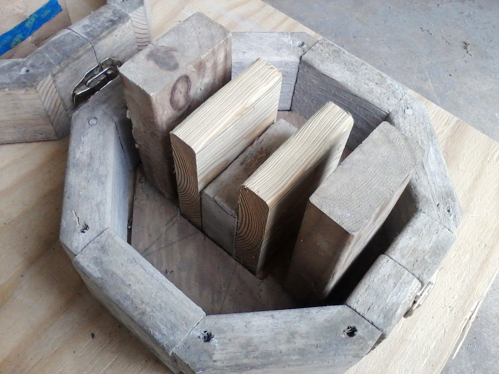 Concrete Octagonal Driveway Pavers : 8 Steps (with Pictures ...