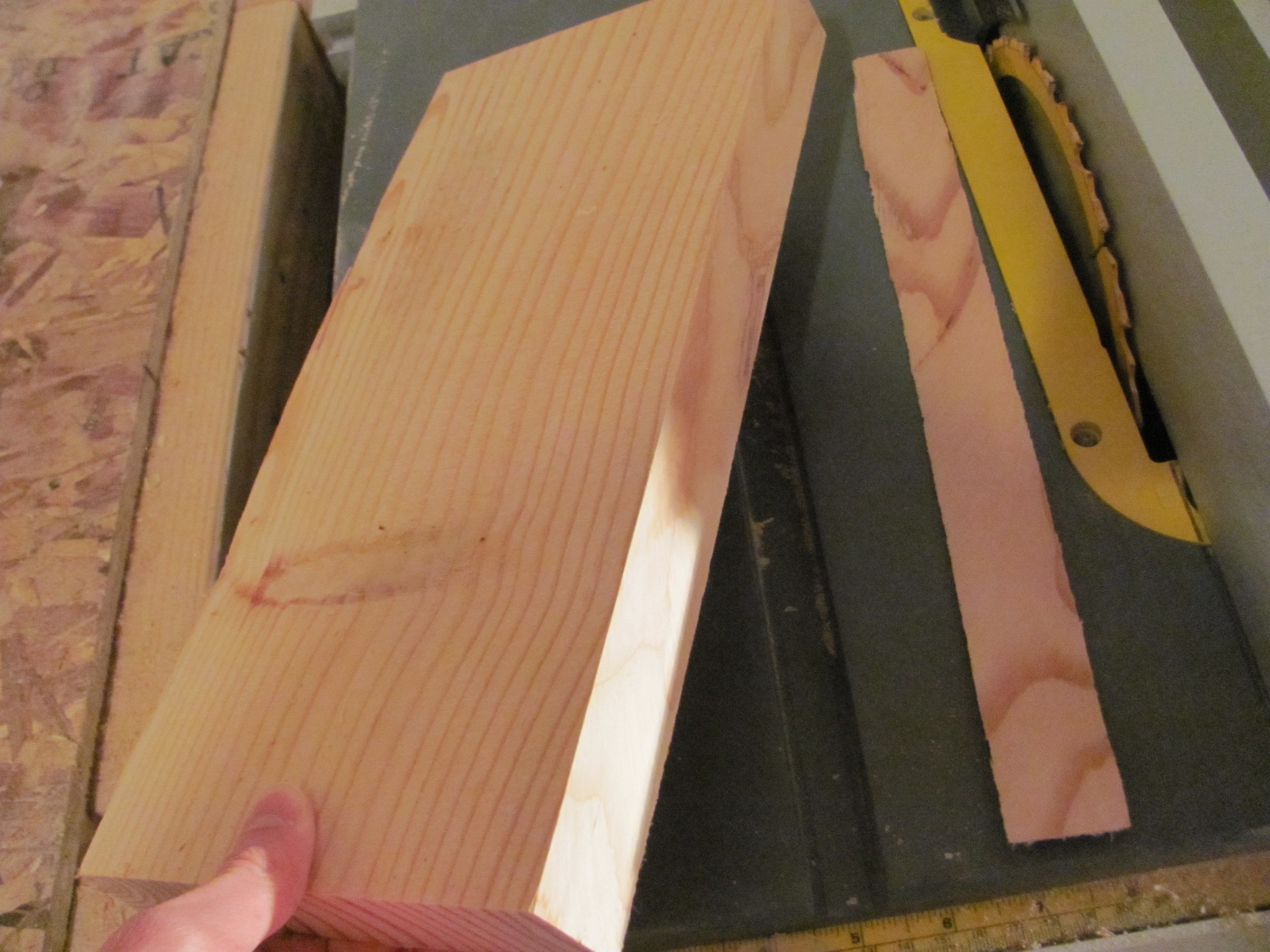 2x12 End Table With HDPE Knob : 12 Steps (with Pictures) - Instructables