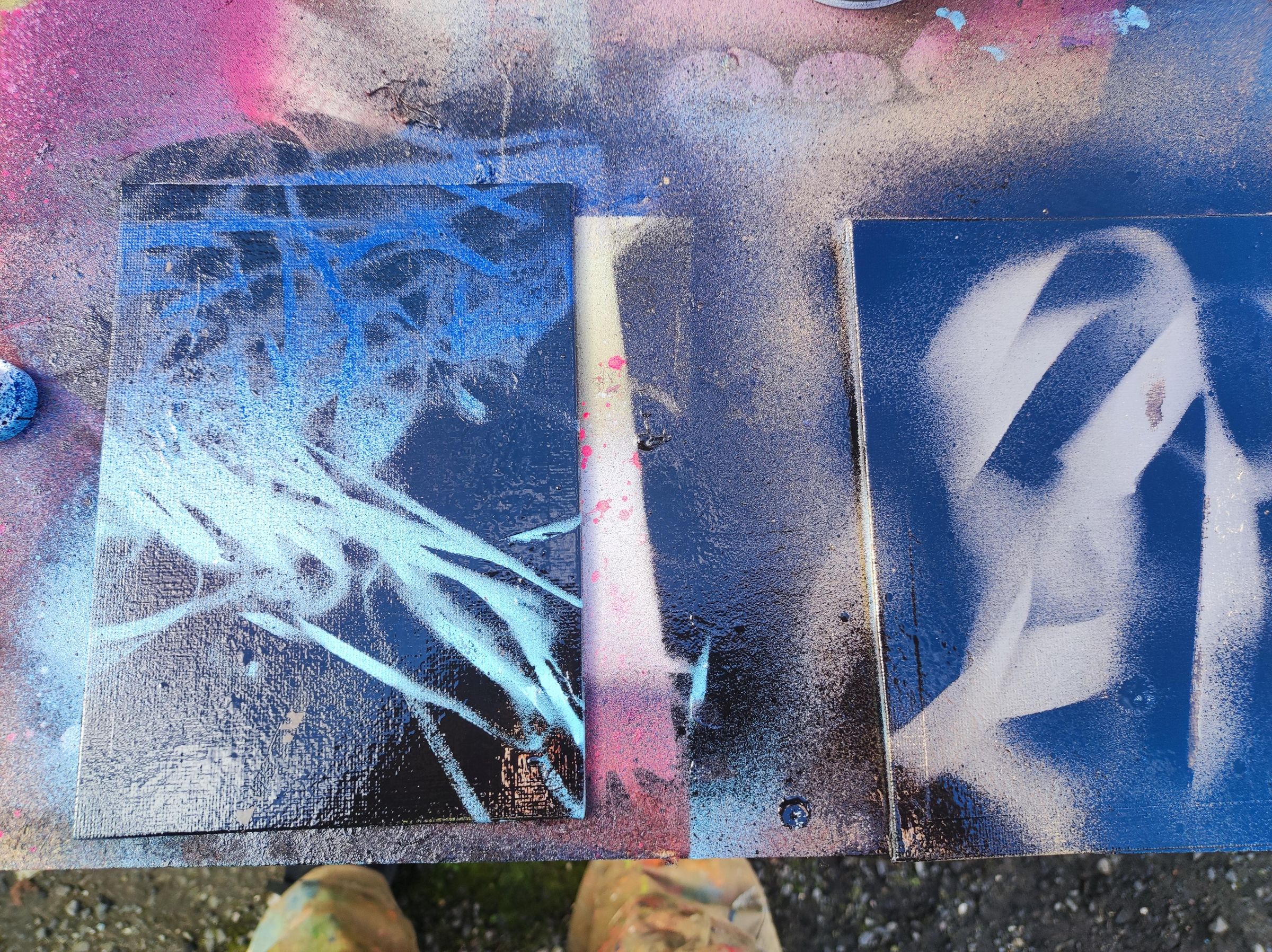 Incredibly Easy Abstract Art Using a VHS Tape : 4 Steps (with Pictures) - Instructables