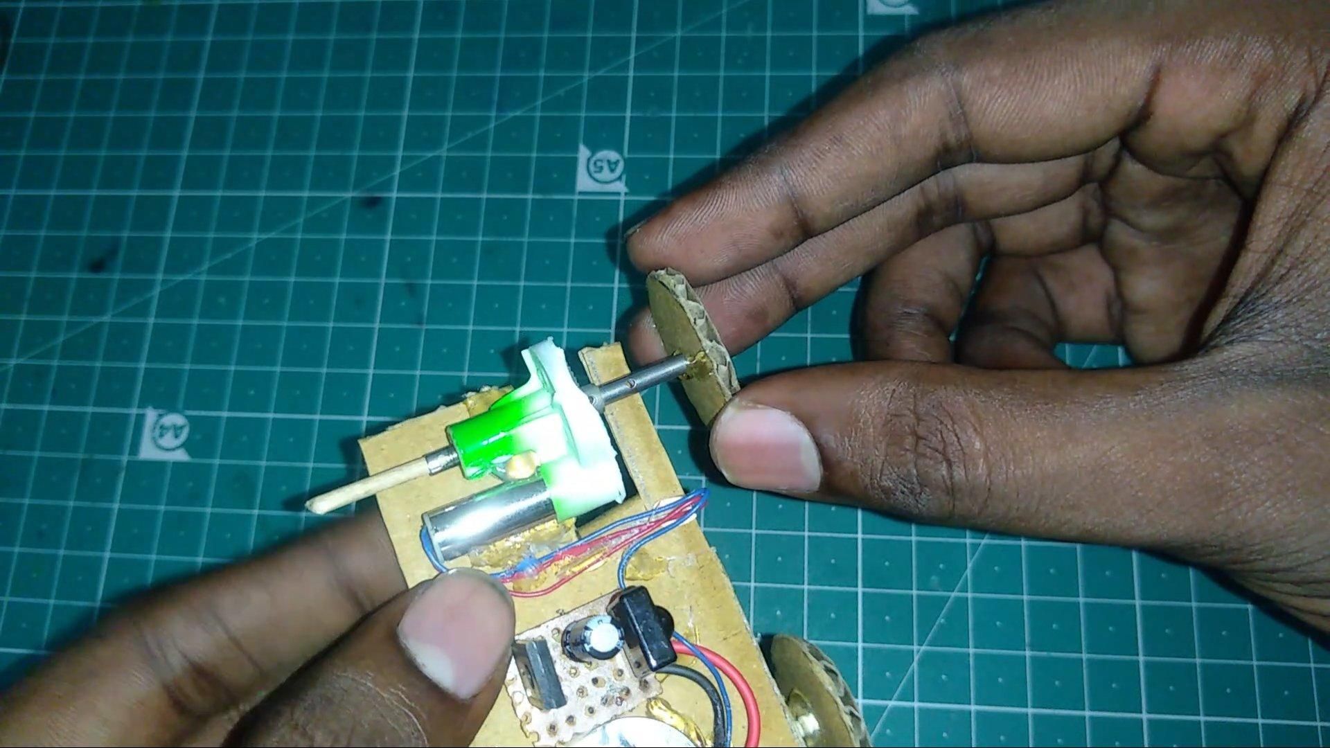 Mini Cardboard Remote Control Car : 5 Steps - Instructables