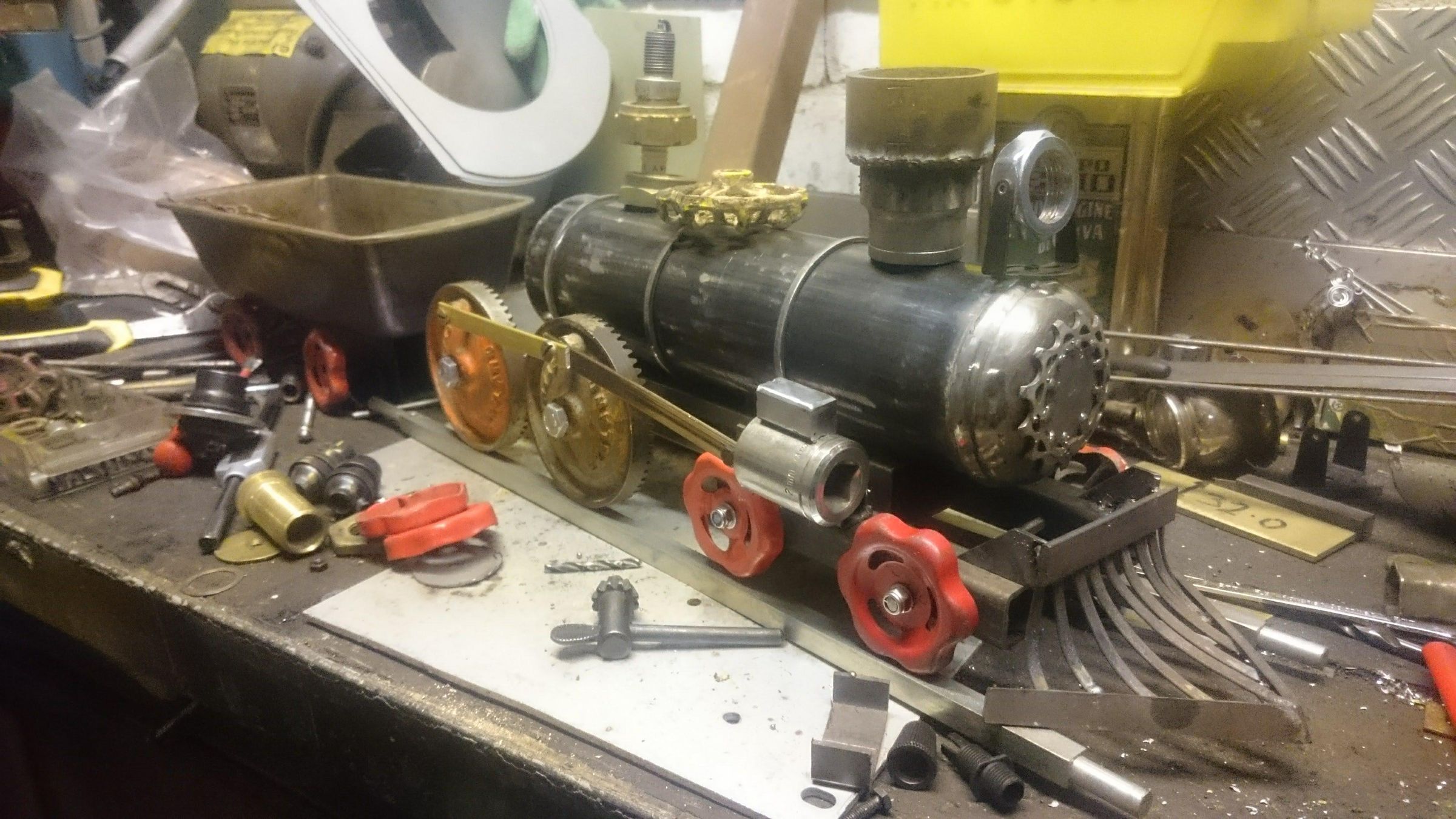 My ‘Light’ Engine Locomotive – a Unique Scrap Metal Train Lamp & Bridge ...