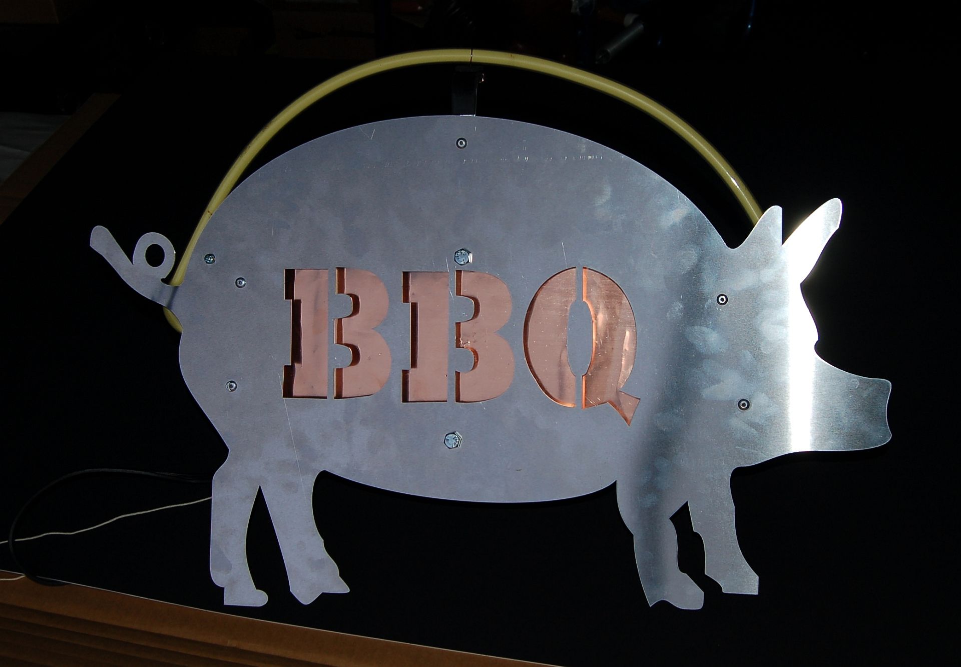 Neon Pig BBQ Sign : 5 Steps (with Pictures) - Instructables