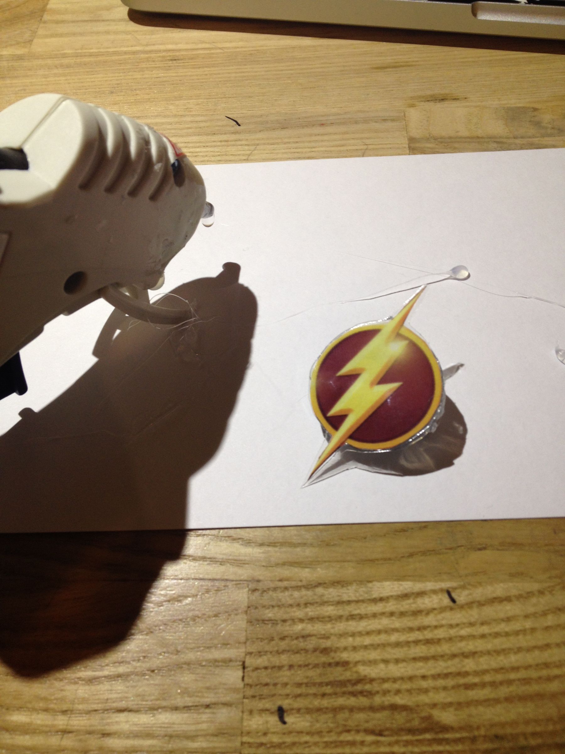 DIY Pin - the Flash : 3 Steps - Instructables