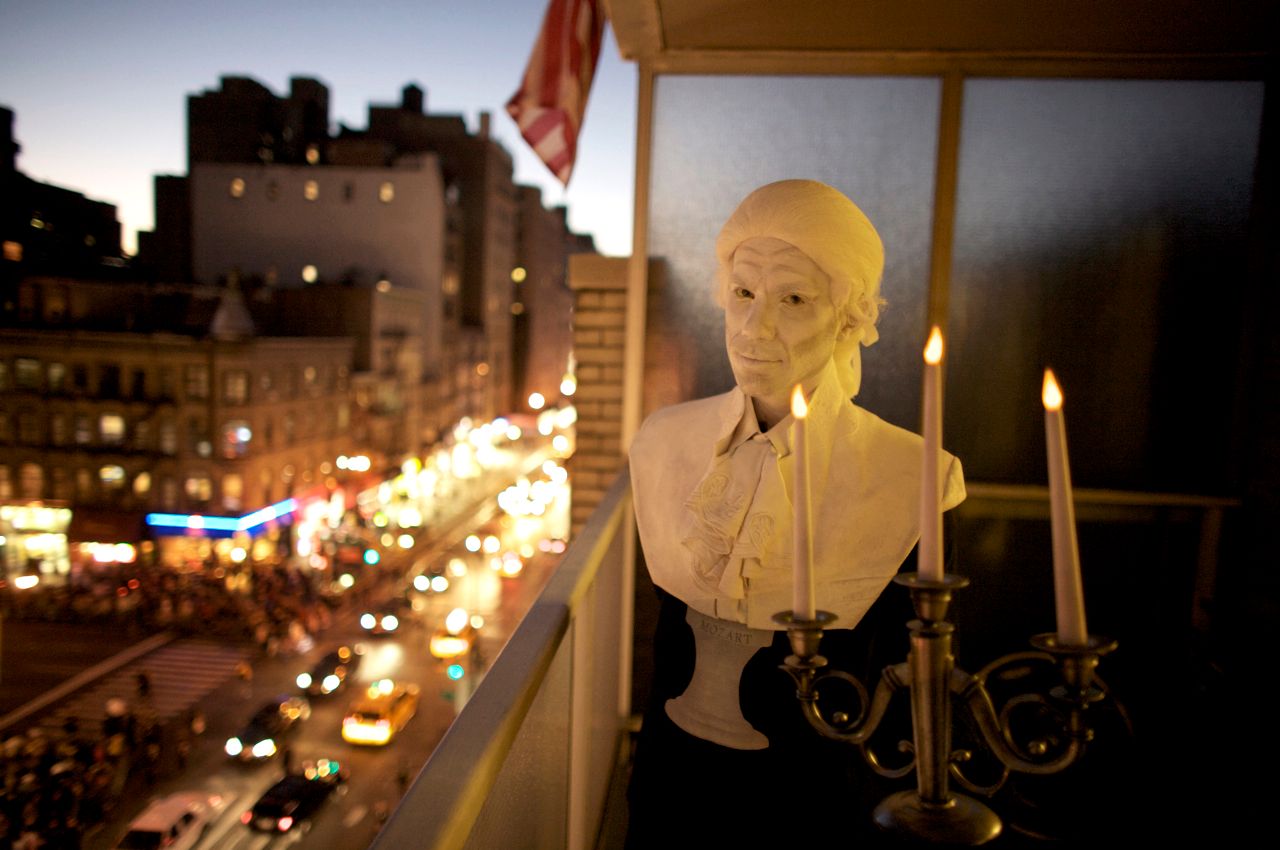 Composer Bust Statue Costumes : 8 Steps (with Pictures) - Instructables