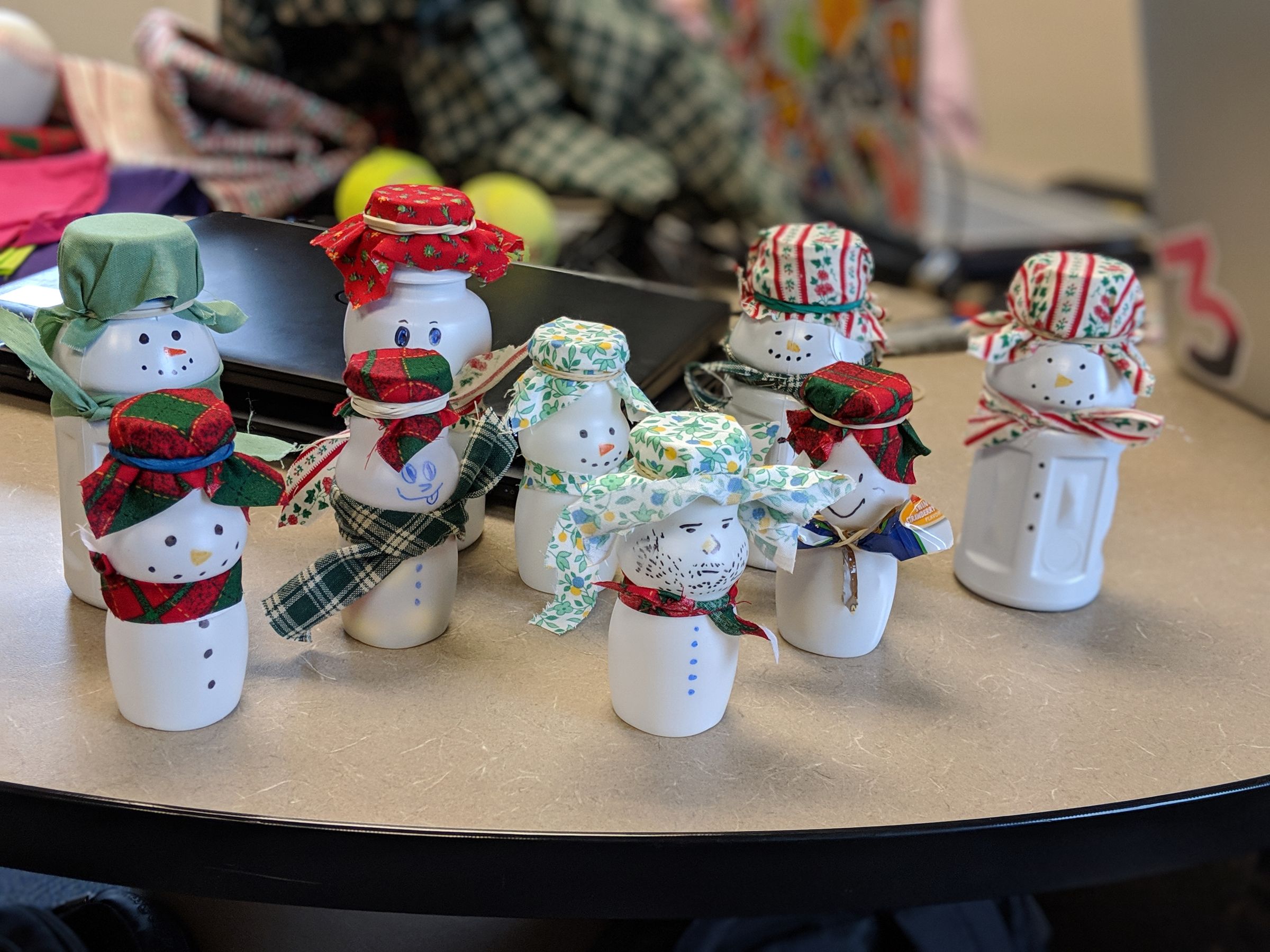 Recycled Snowman Craft Project : 9 Steps (with Pictures) - Instructables