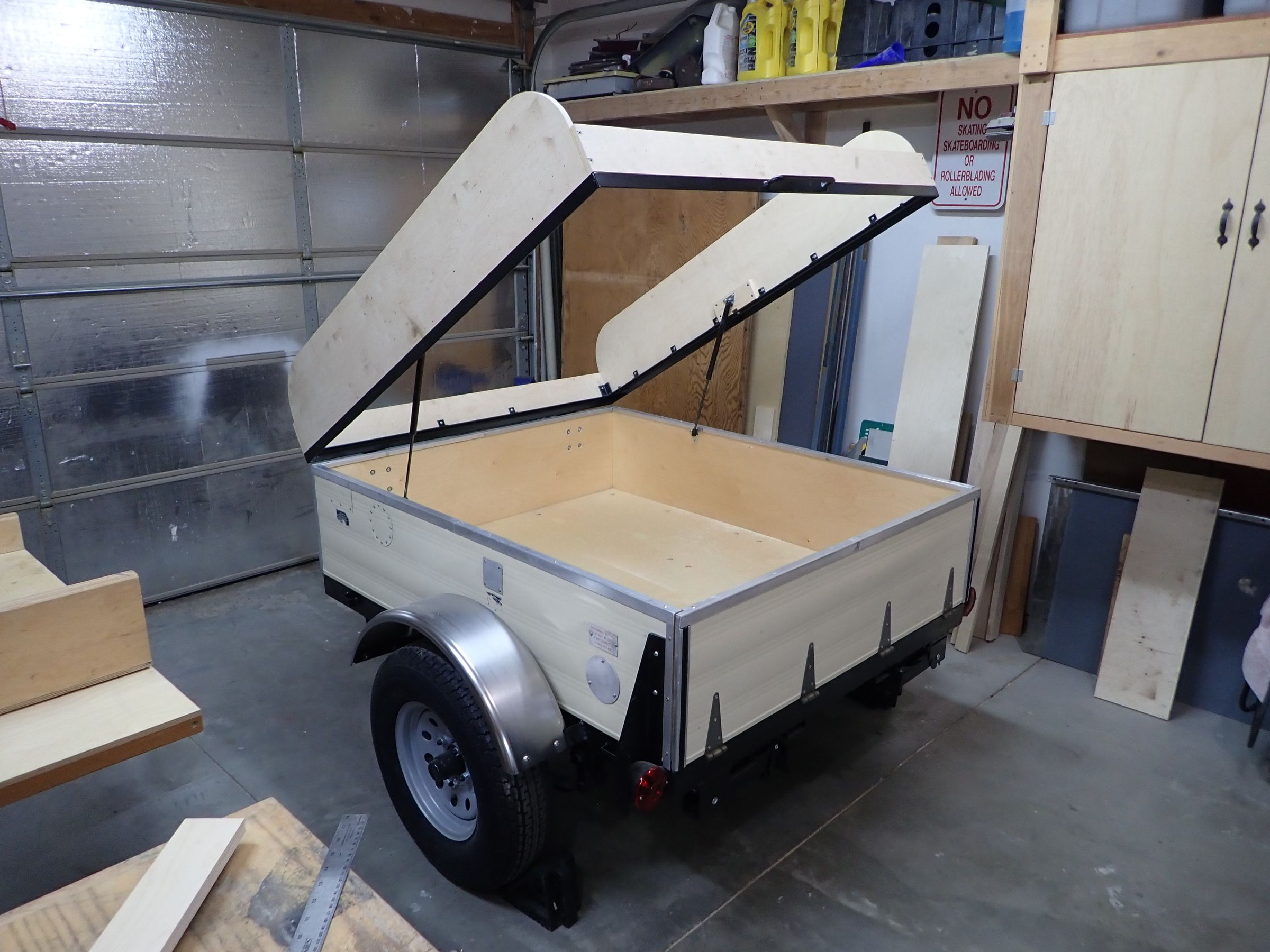 Retro-Style Camping Gear Trailer : 8 Steps (with Pictures) - Instructables