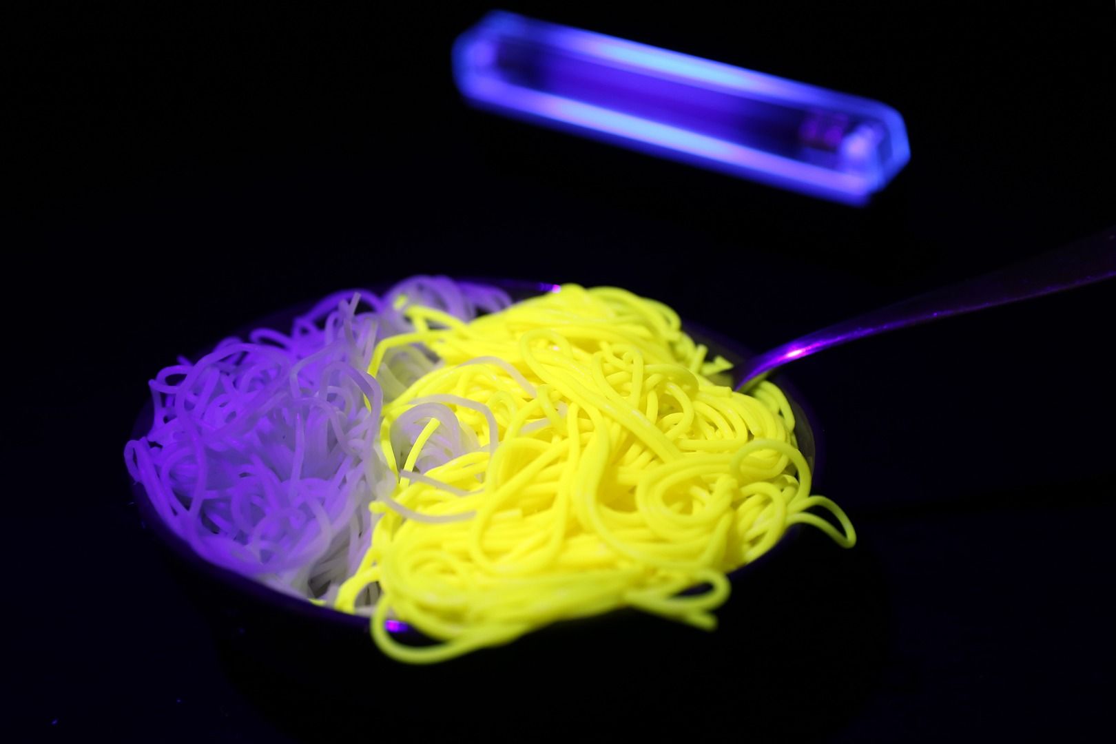 Glow Noodles : 7 Steps (with Pictures) - Instructables