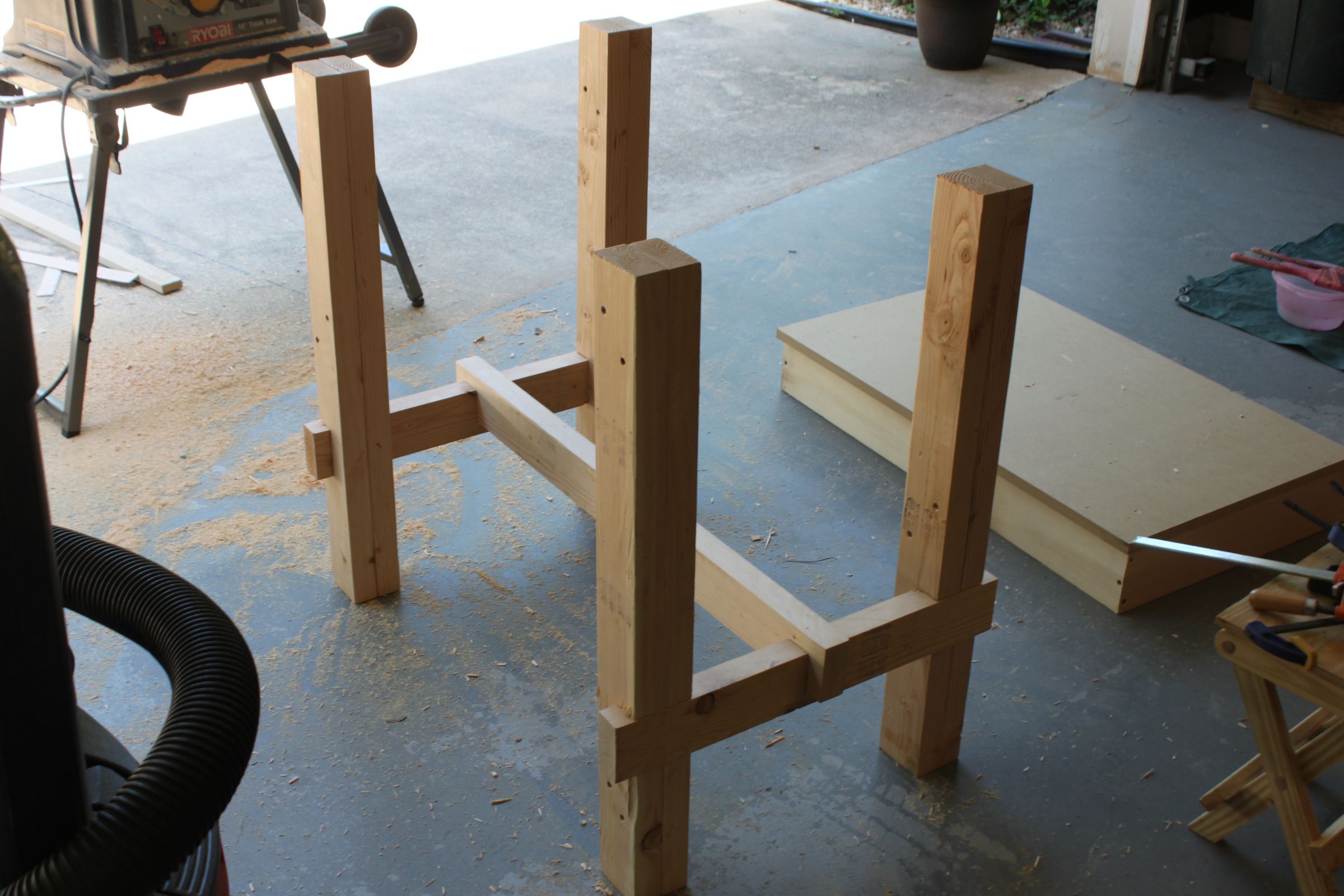 Collapsible Workbench : 11 Steps (with Pictures) - Instructables