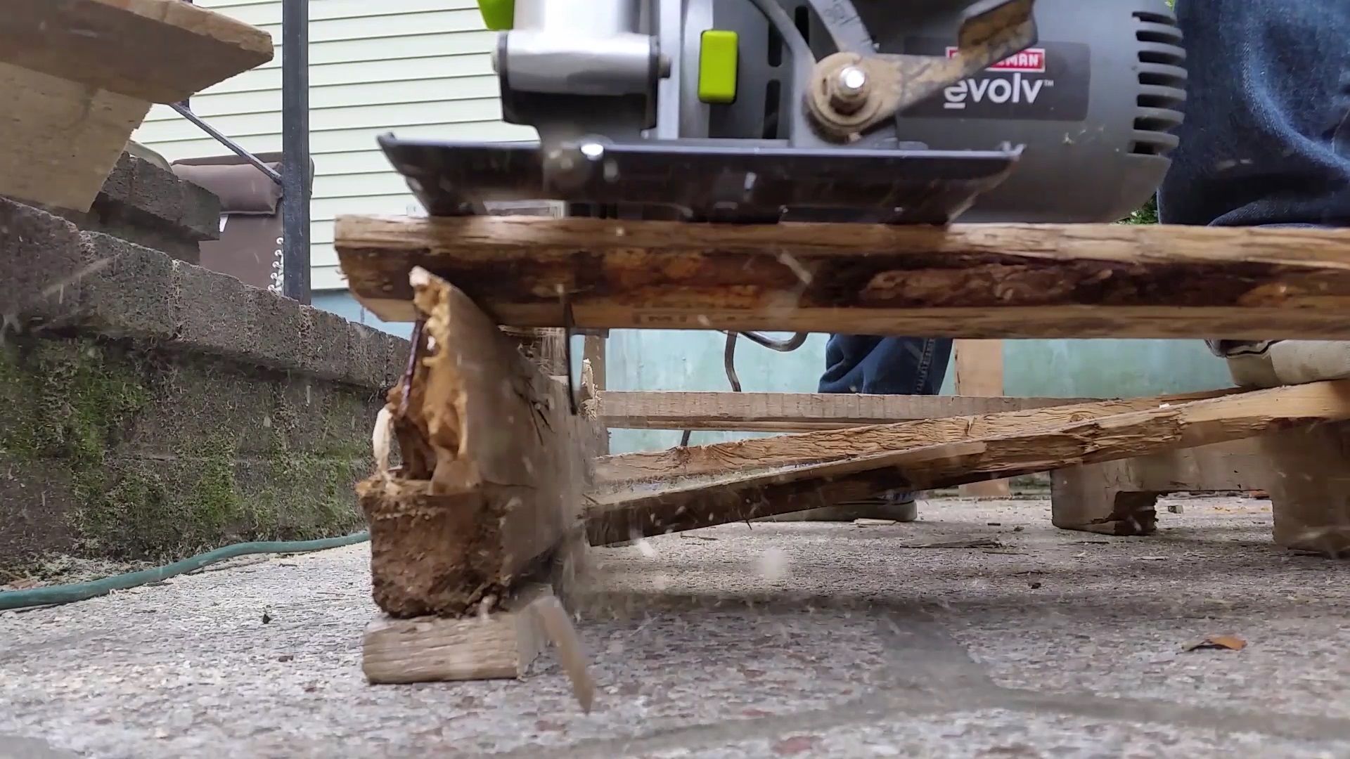 DIY PALLET TABLE-100% PALLET WOOD : 11 Steps (with Pictures ...