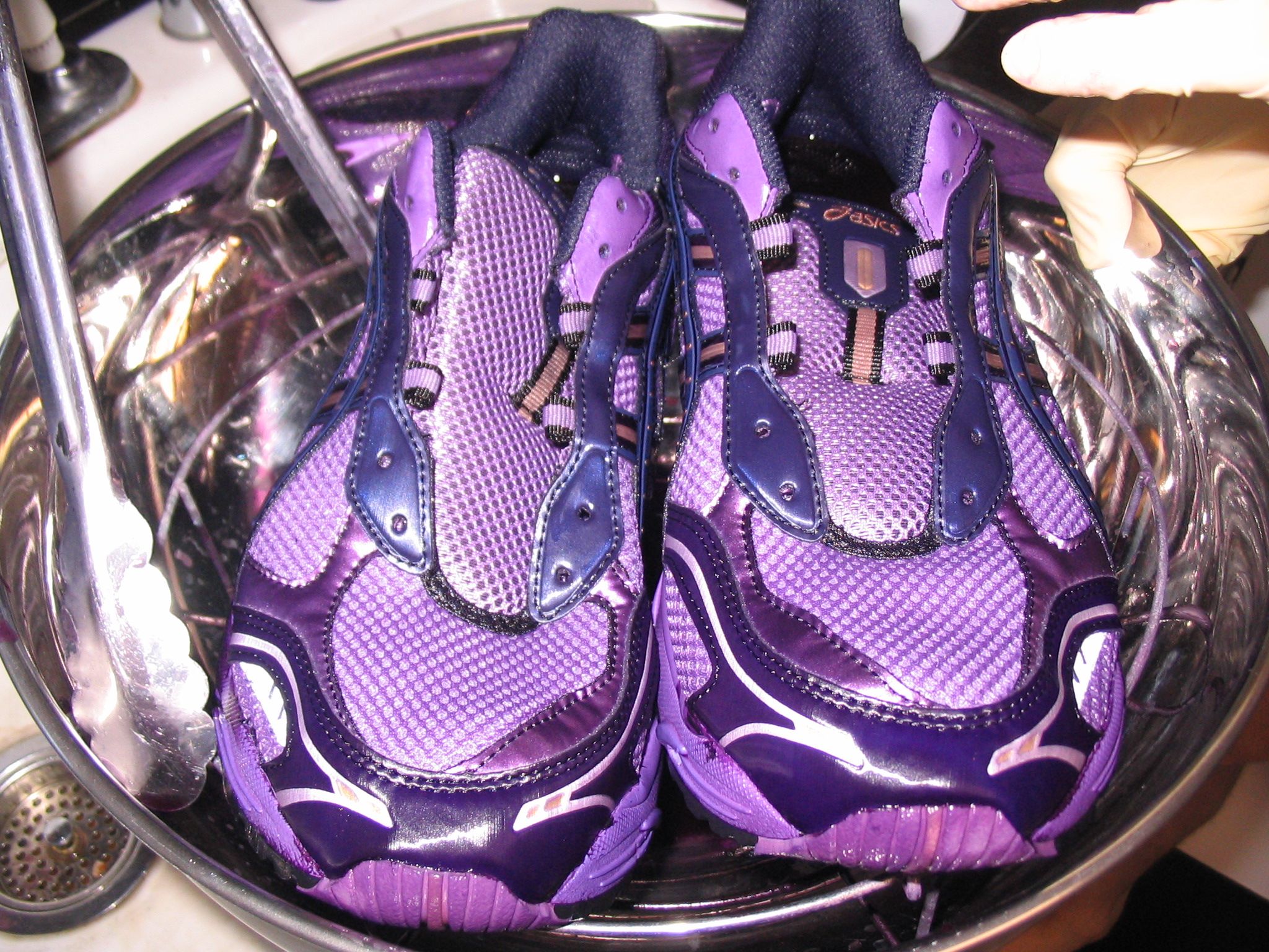 How to Dye Your Shoes a Cool Color Like Purple : 7 Steps (with Pictures ...