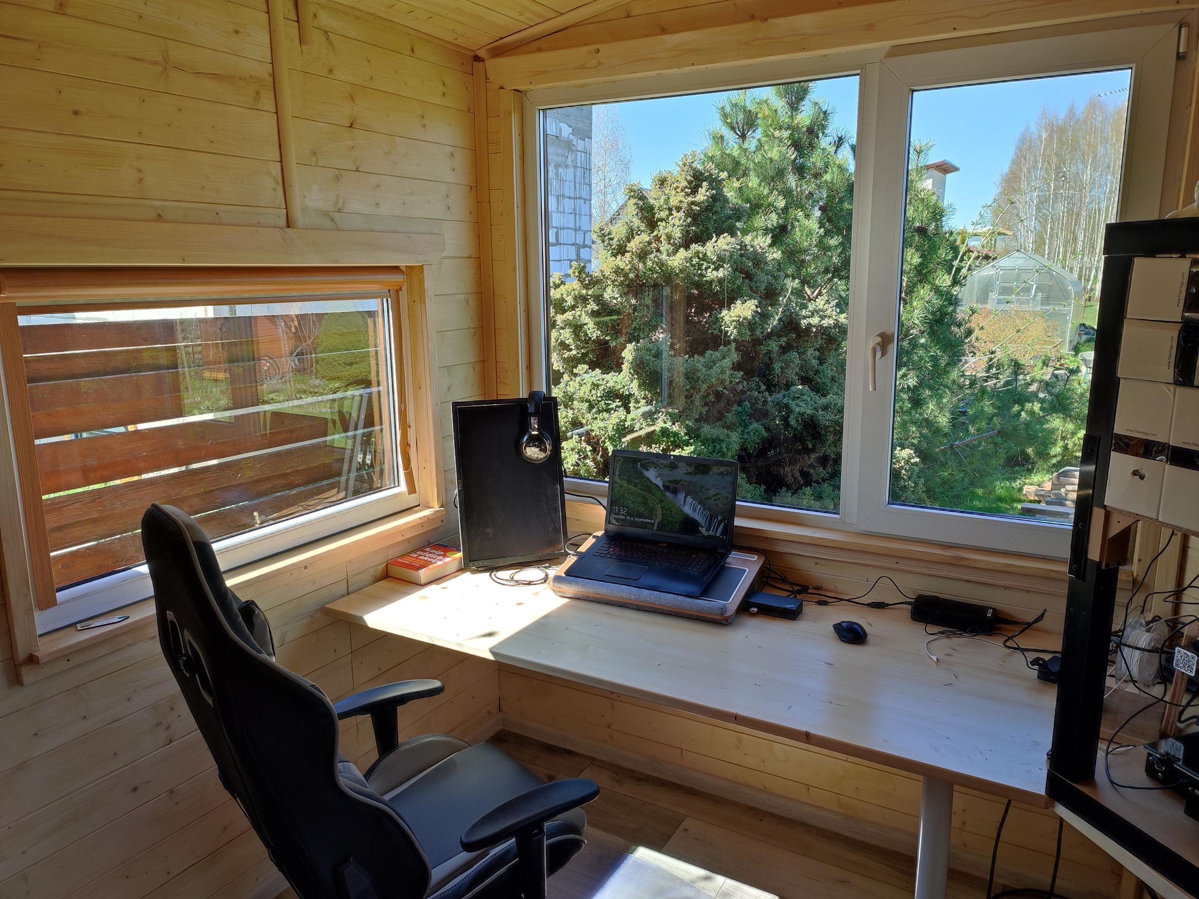 Ultimate Dad Cave, Garden Office and Workshop : 12 Steps (with Pictures ...