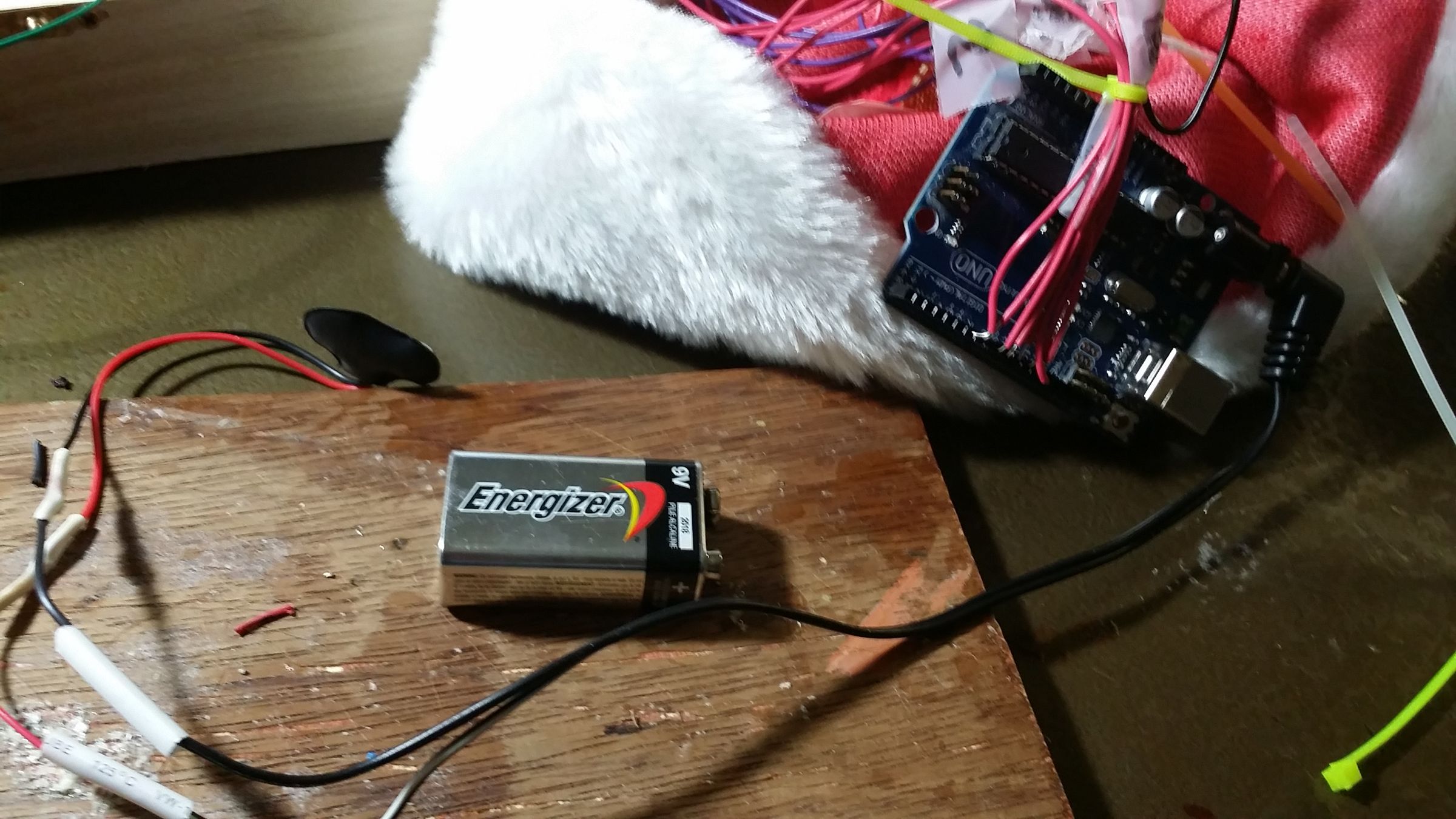 Butch the Lighted Grinch - Instructables