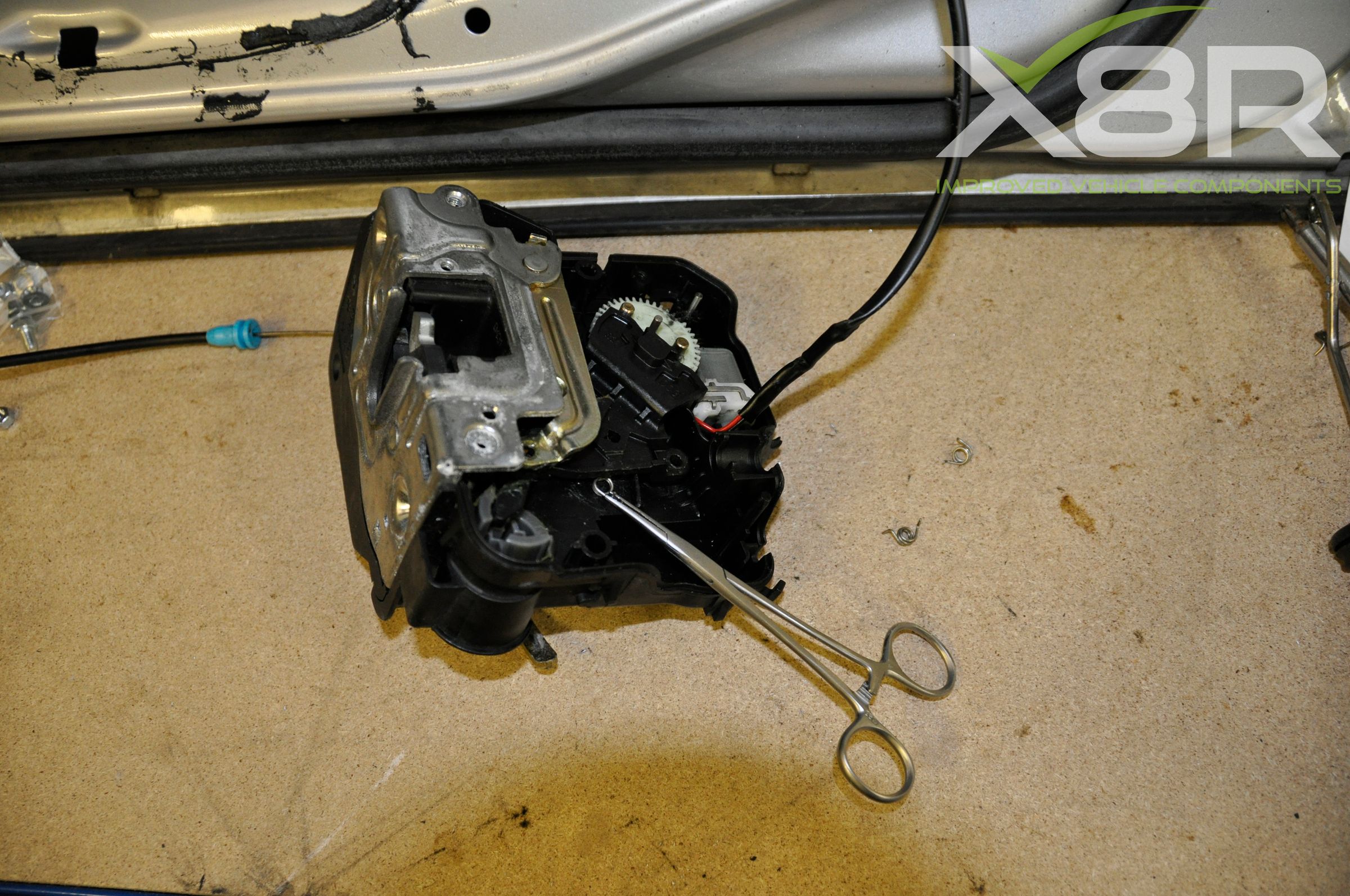 Mercedes C E CLK W203 W211 W209 Class Door Lock Actuator Spring Lock ...