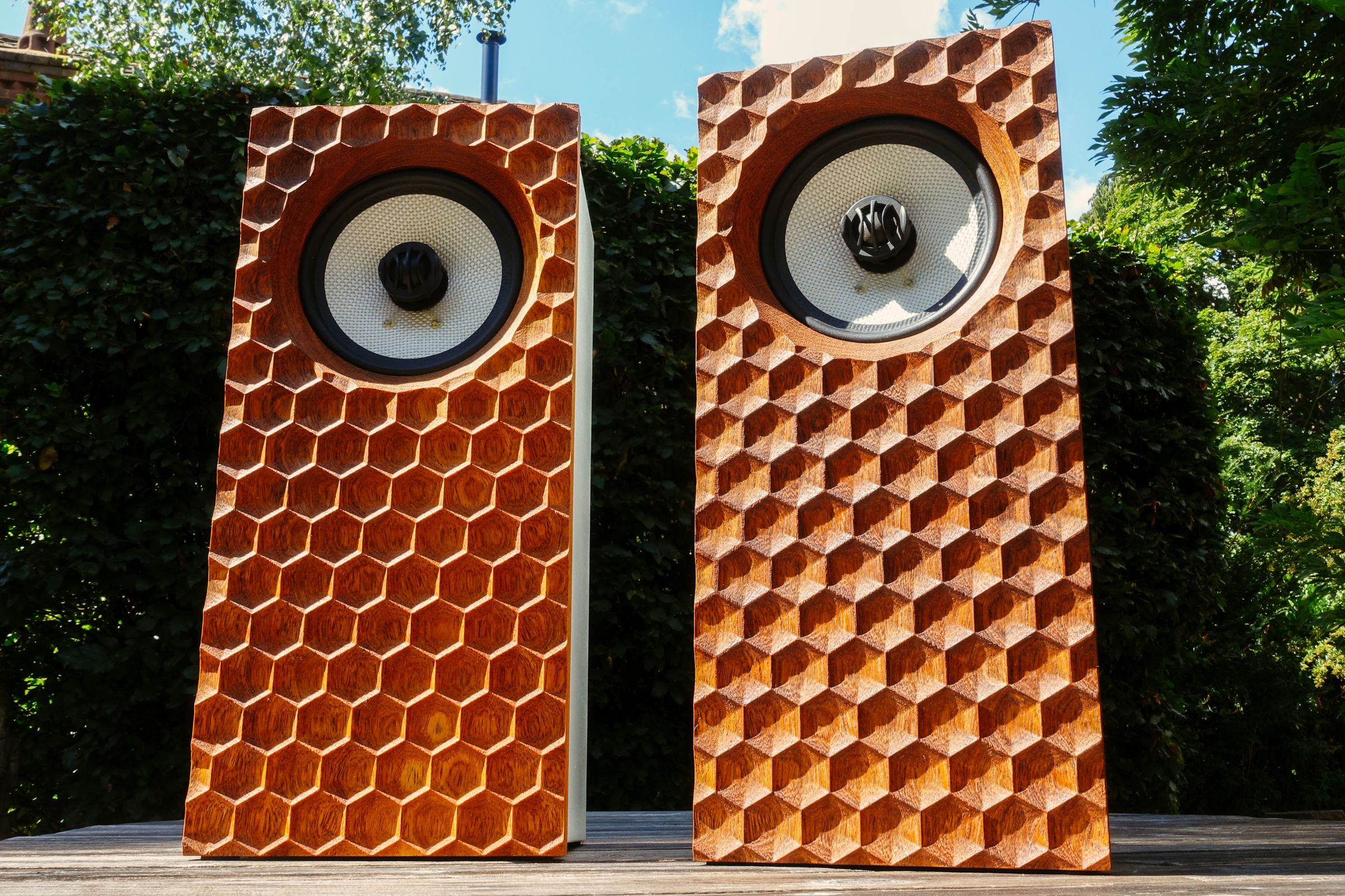 3D Hexagonal Dimple Hifi Speakers | CNC Front Baffle : 11 Steps (with ...