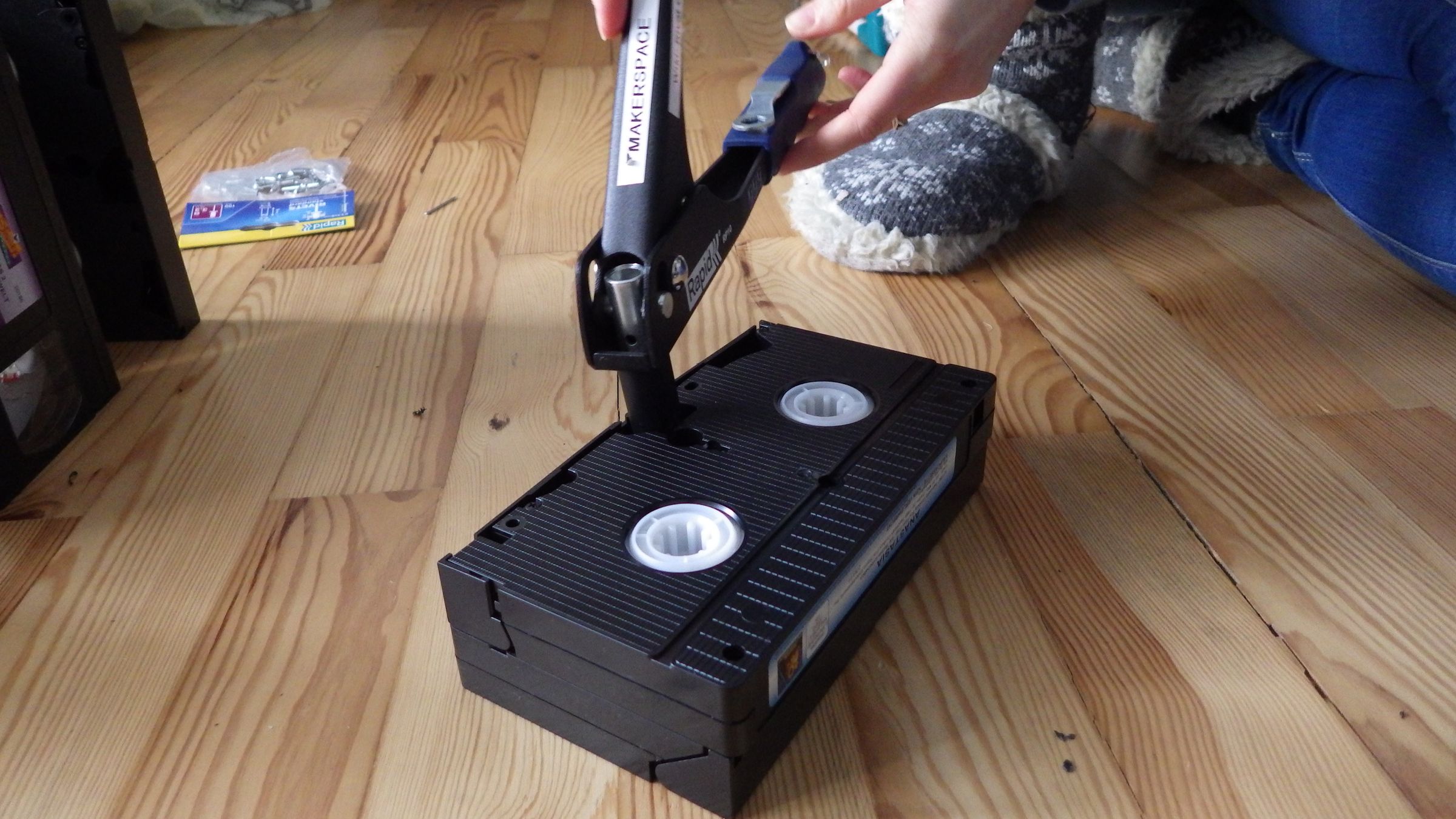 VHS Couch Table Legs : 10 Steps (with Pictures) - Instructables