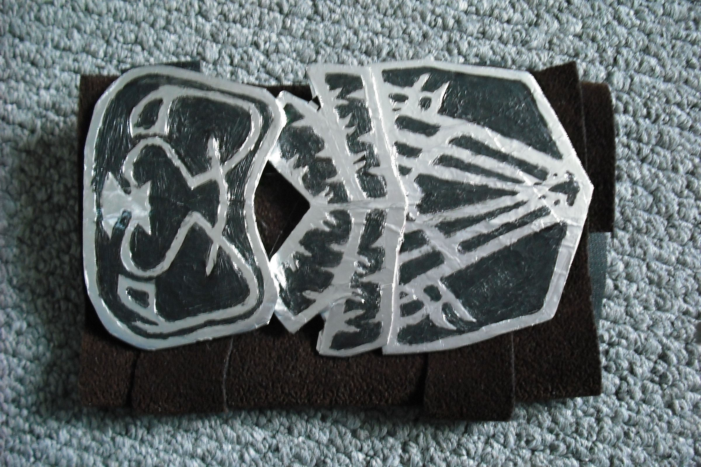 Assassins Creed Bracer (Complete With [Beta] Hidden Blade and Armor ...