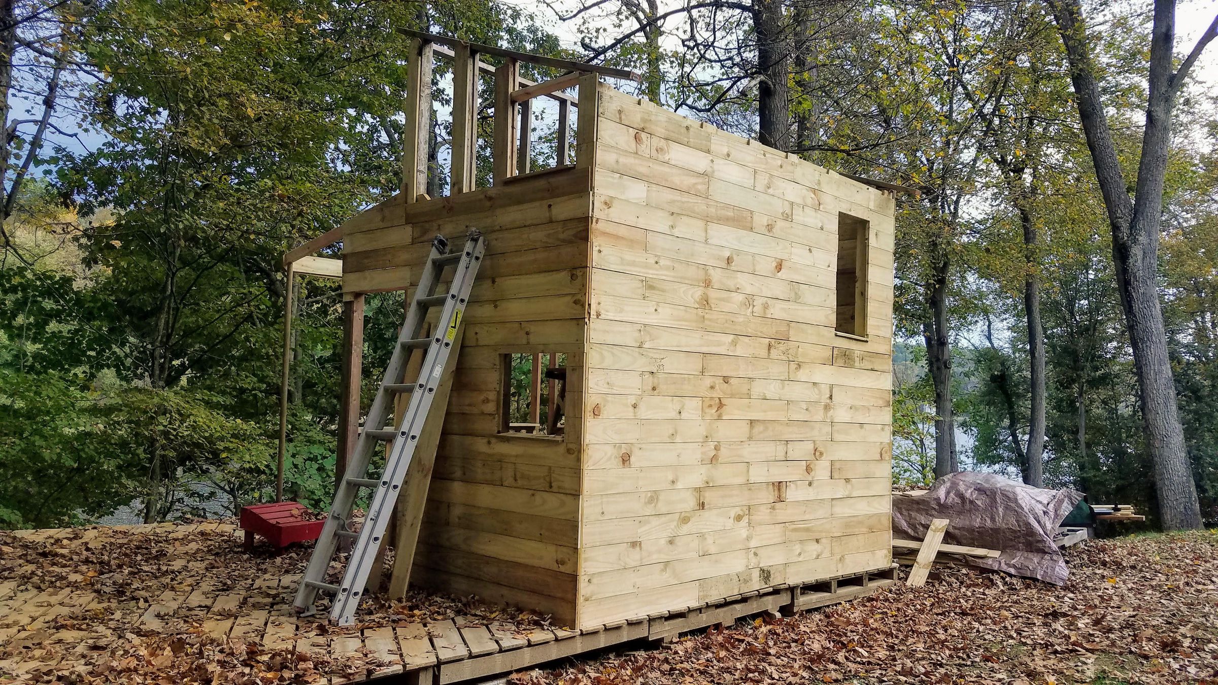 Pallet Man-shed, One-man Build, Walls and Roof Up . Part Four : 9 Steps ...