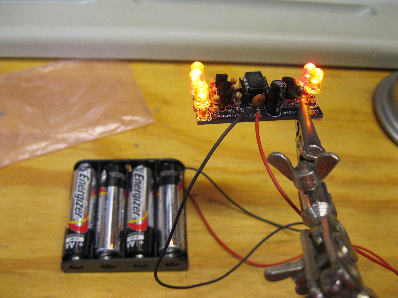 How to Build a 5 Channel Flame-less LED Candle Simulator : 16 Steps ...
