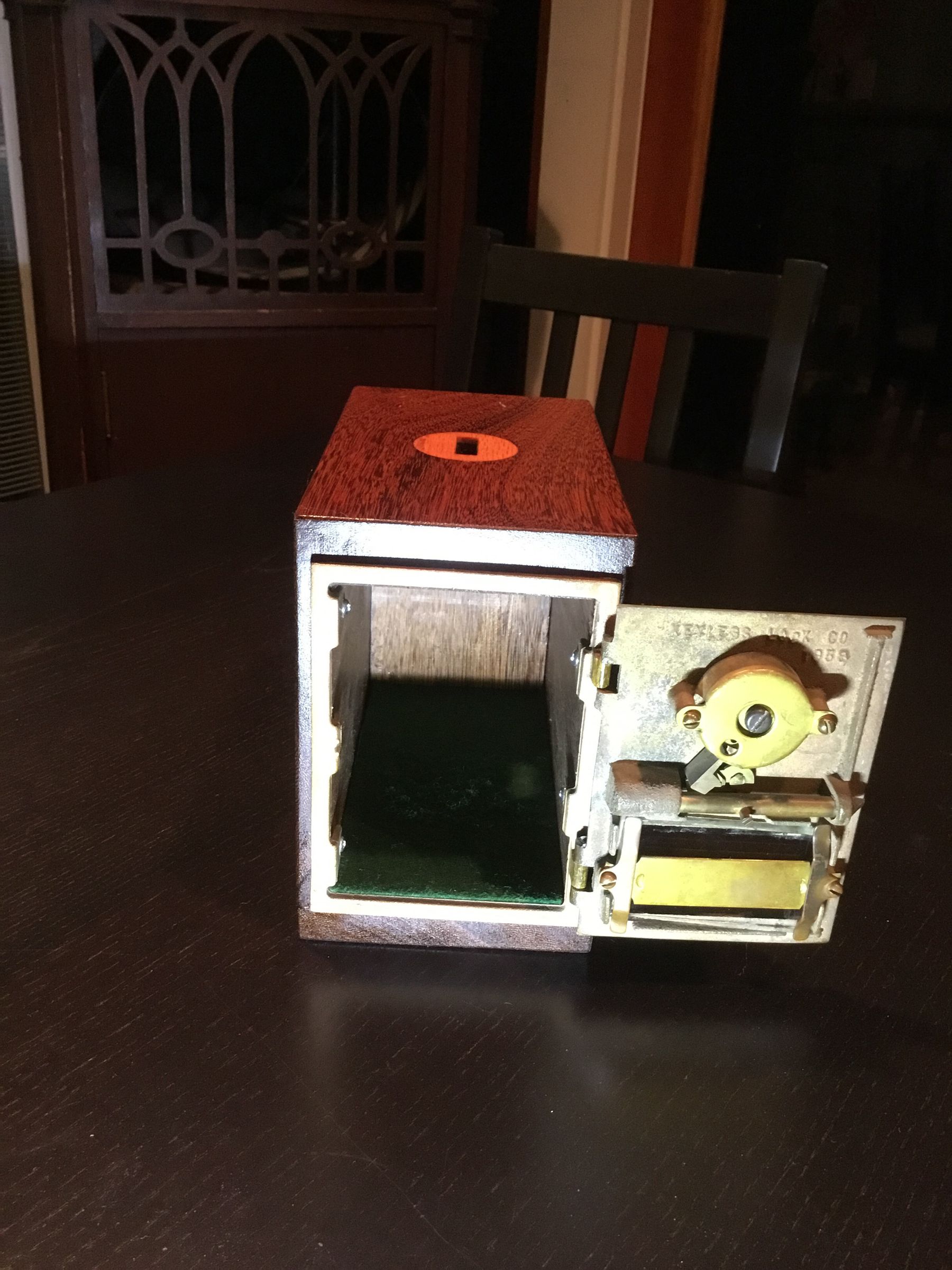 Post Office Box Piggy Bank/Safe. : 5 Steps (with Pictures) - Instructables