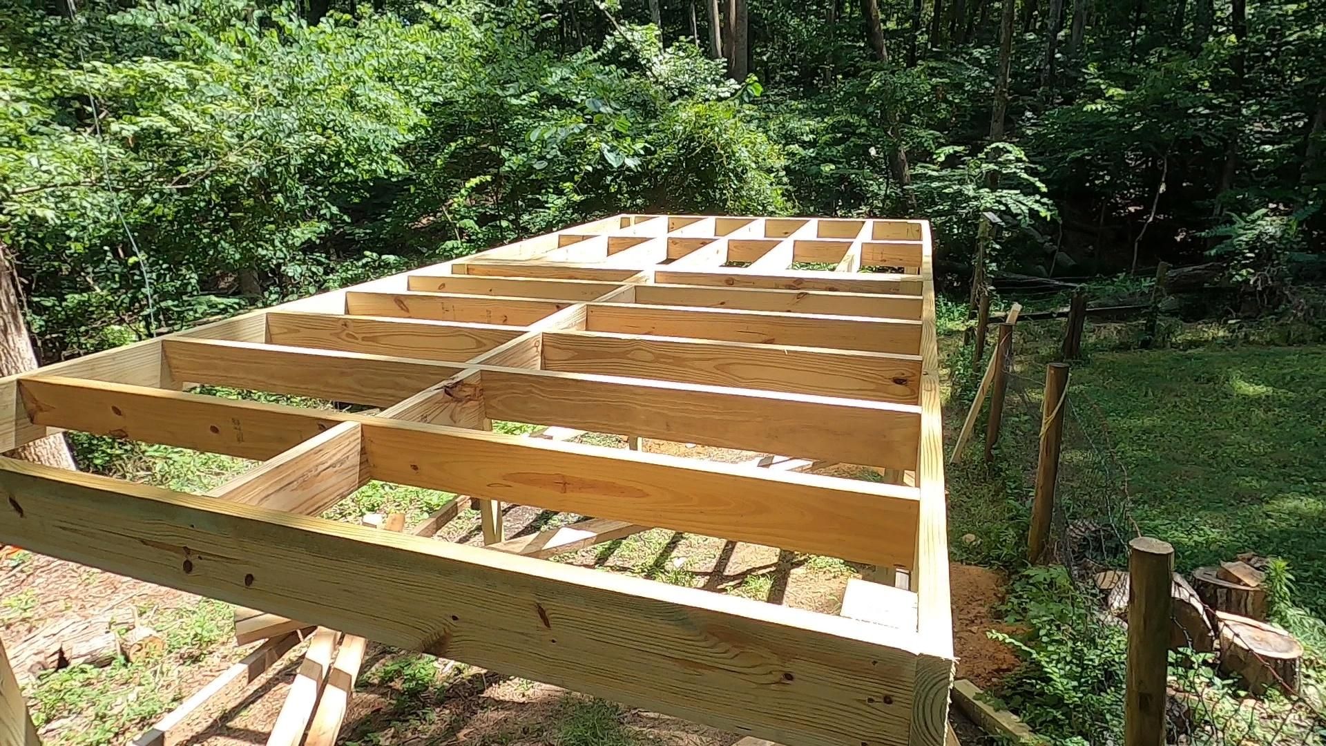 Backyard Treehouse With Zip Line, Trap Door, and Sliding Door : 25 ...