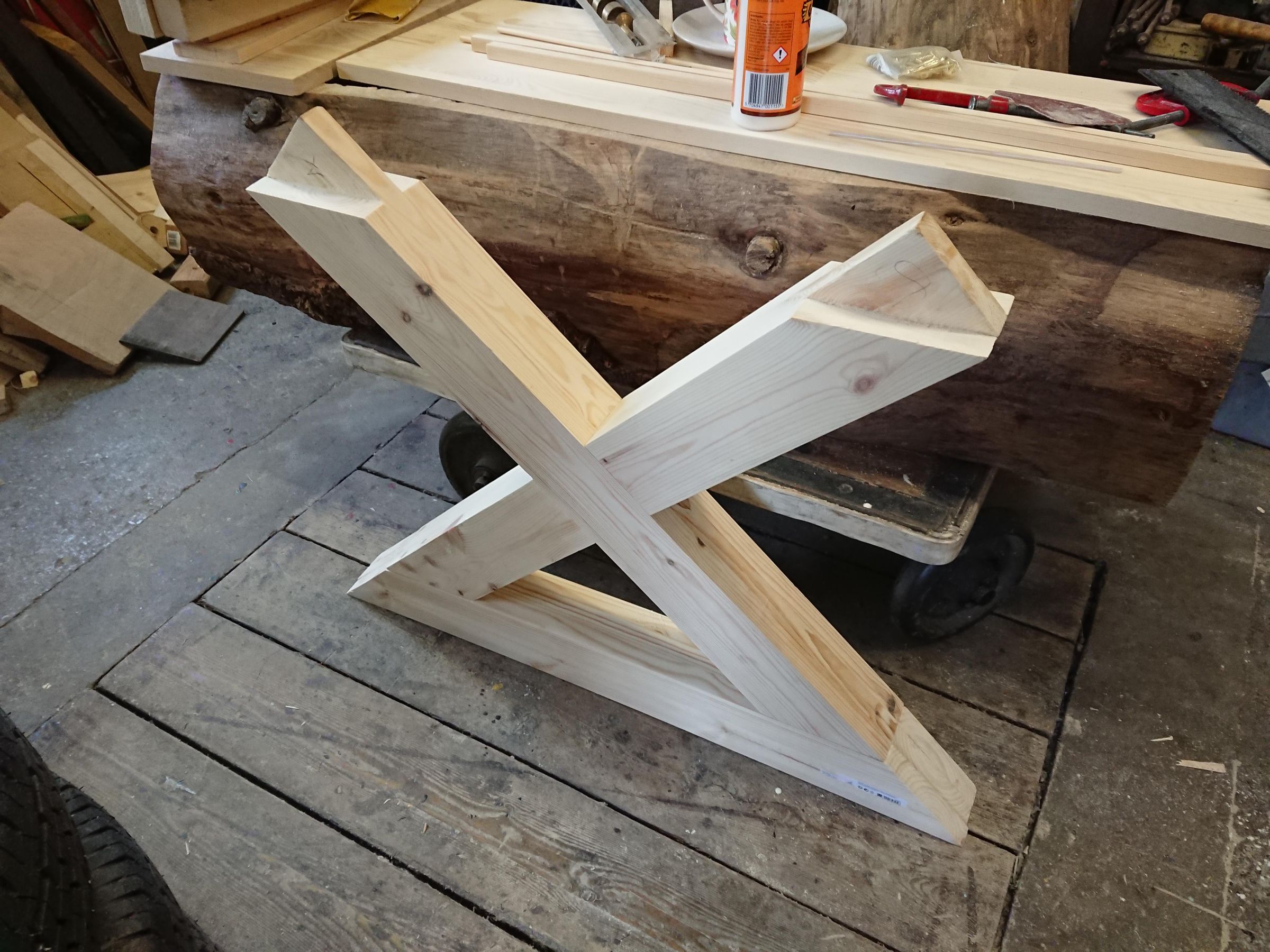 The "Work From Home" Solid Oak & Pine Kitchen Table : 11 Steps (with ...