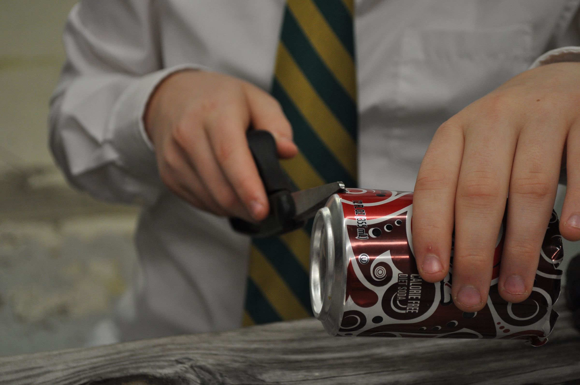 Instant Easy Soda Can Jewelry : 9 Steps (with Pictures) - Instructables