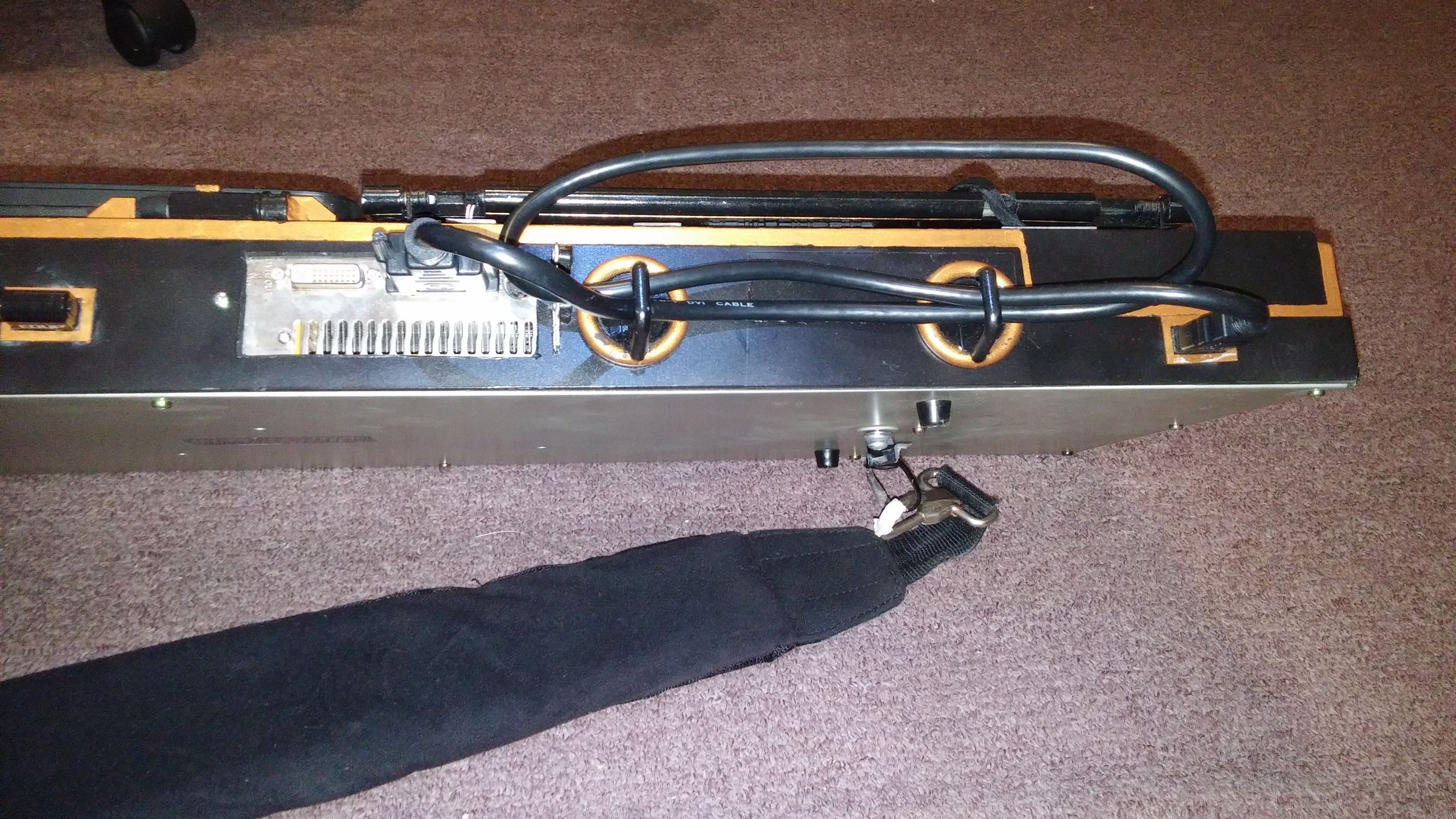 Portable PC Project Inspired by Shadowrun Cyberdeck : 4 Steps ...