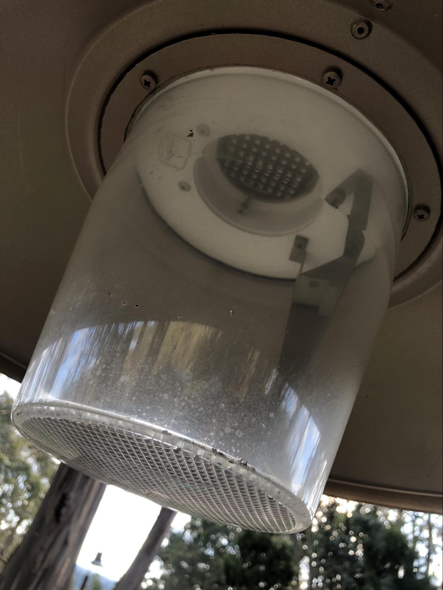 Salvaged Street Light Conversion : 9 Steps (with Pictures) - Instructables