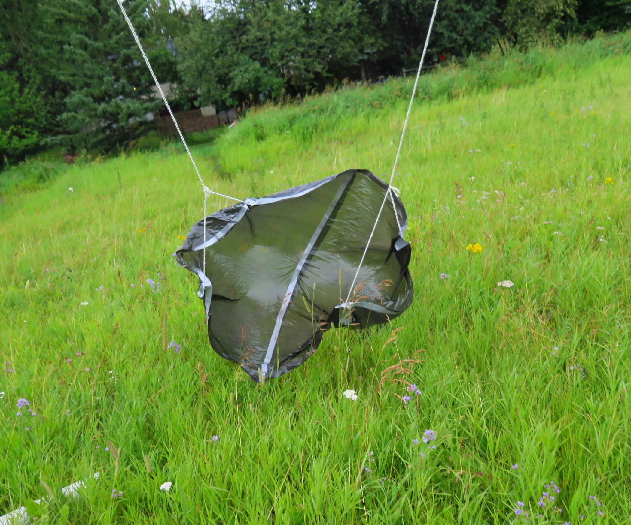 Trash Bag Parachute : 7 Steps - Instructables