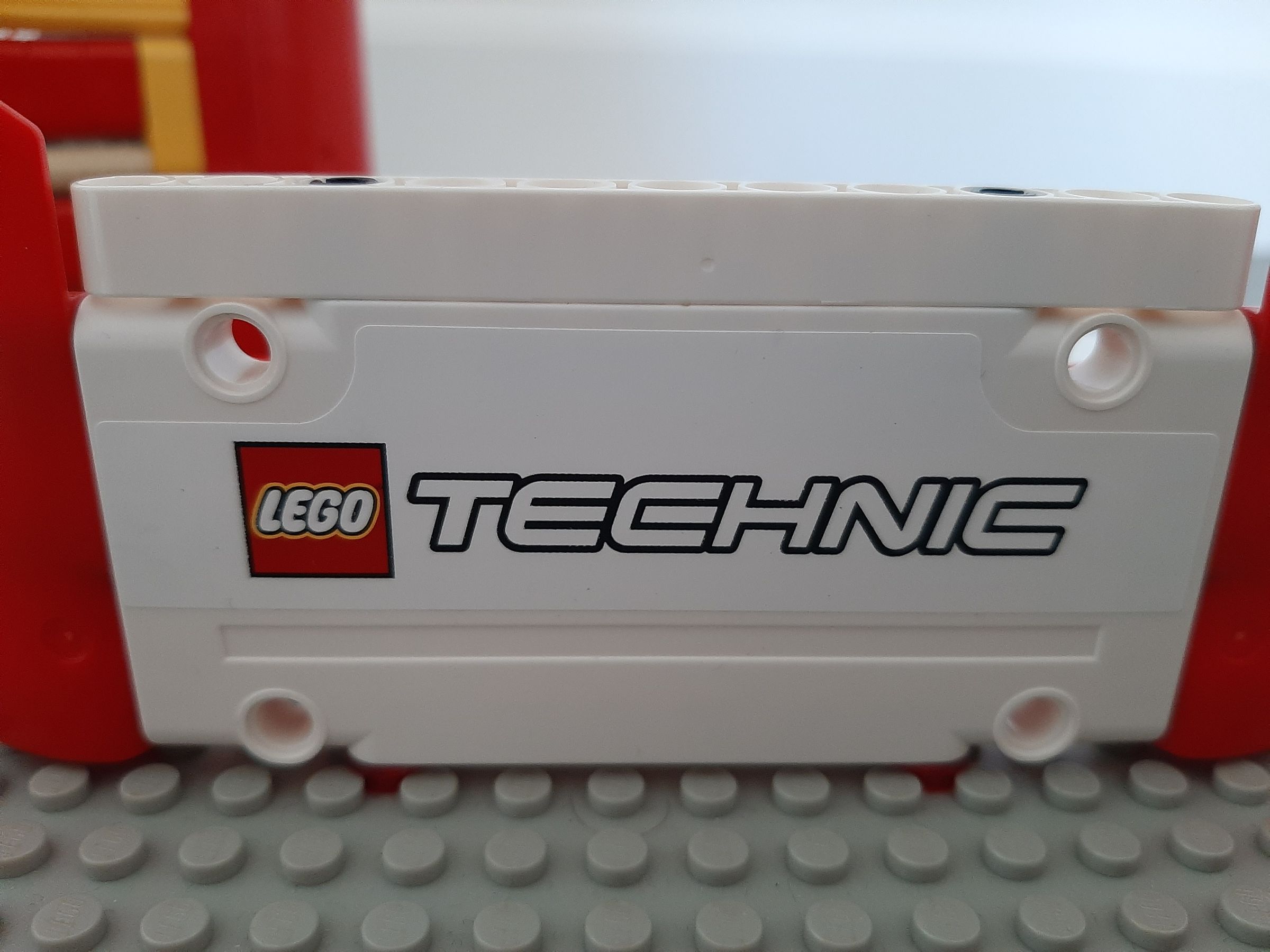 Lego Technic Bowling Machine : 12 Steps - Instructables