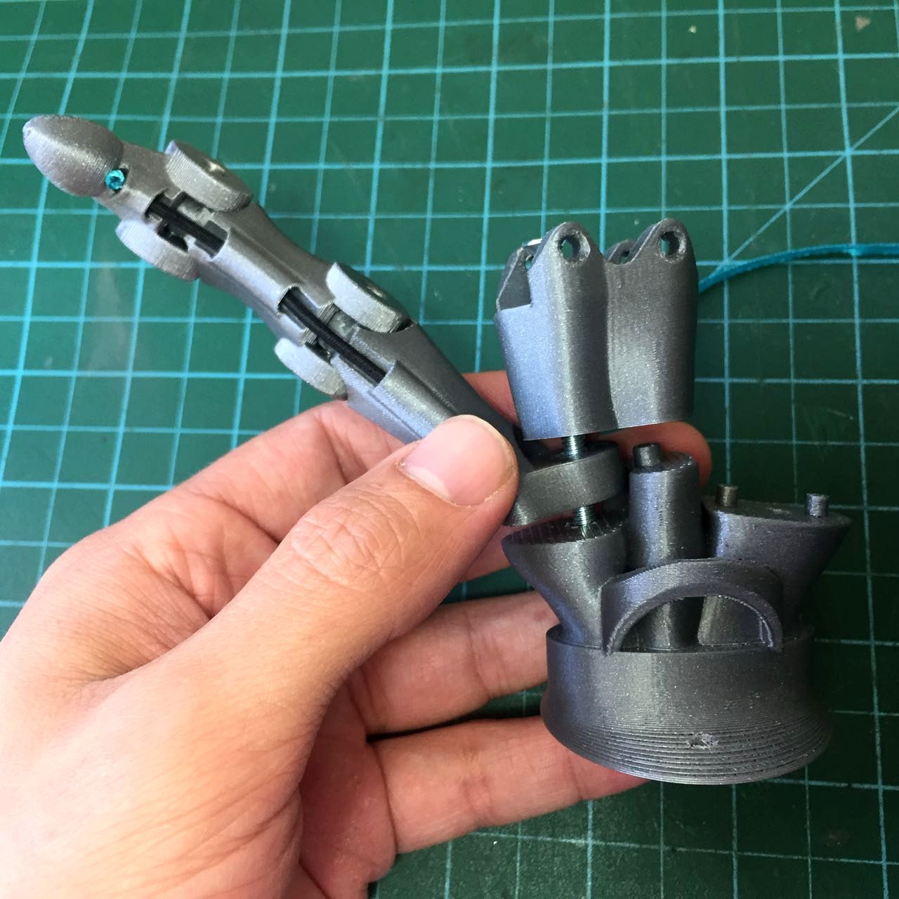 3D Printed Bionic Hand Skeleton : 8 Steps (with Pictures) - Instructables