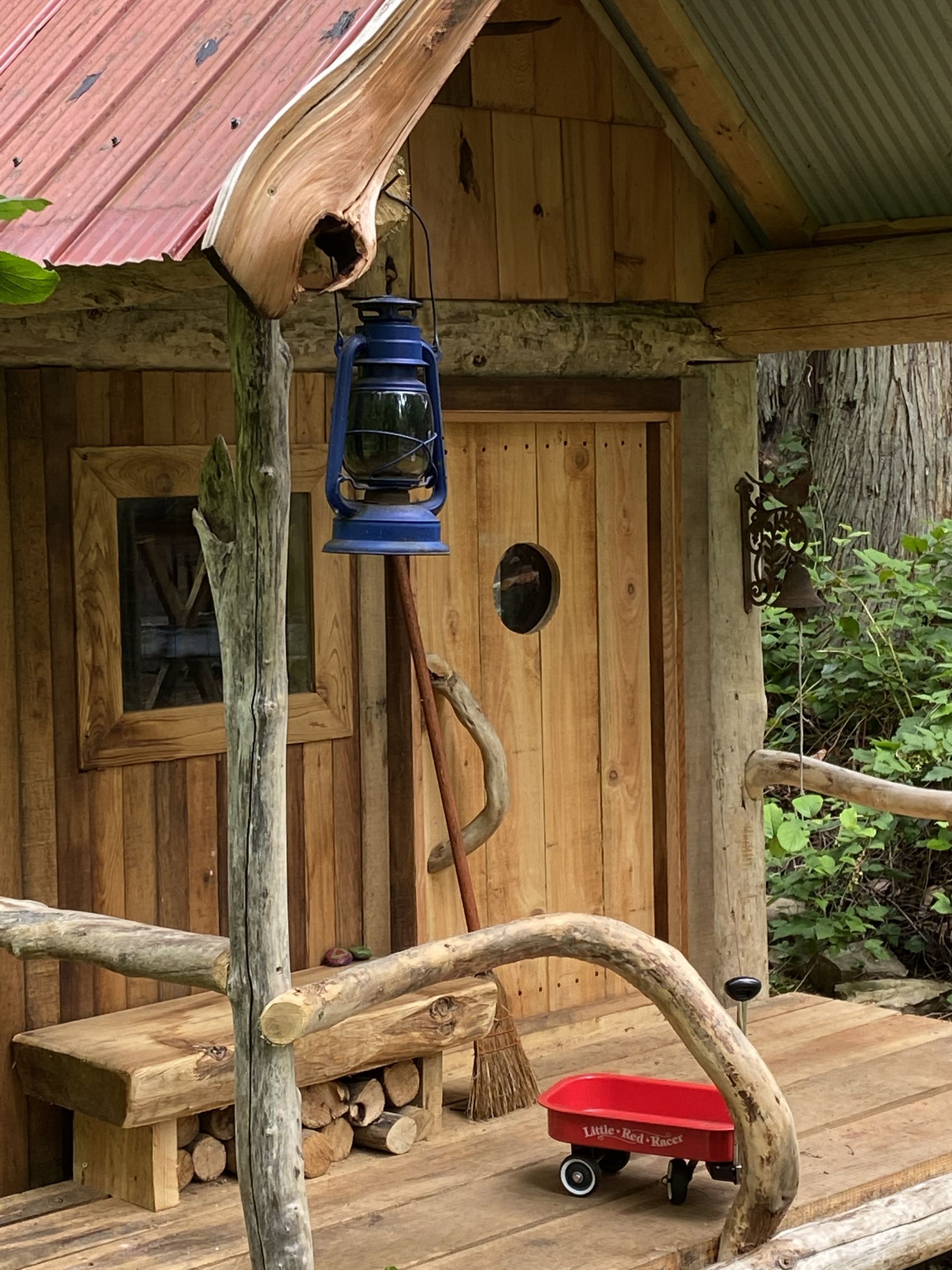 Rustic DIY Play House : 5 Steps (with Pictures) - Instructables