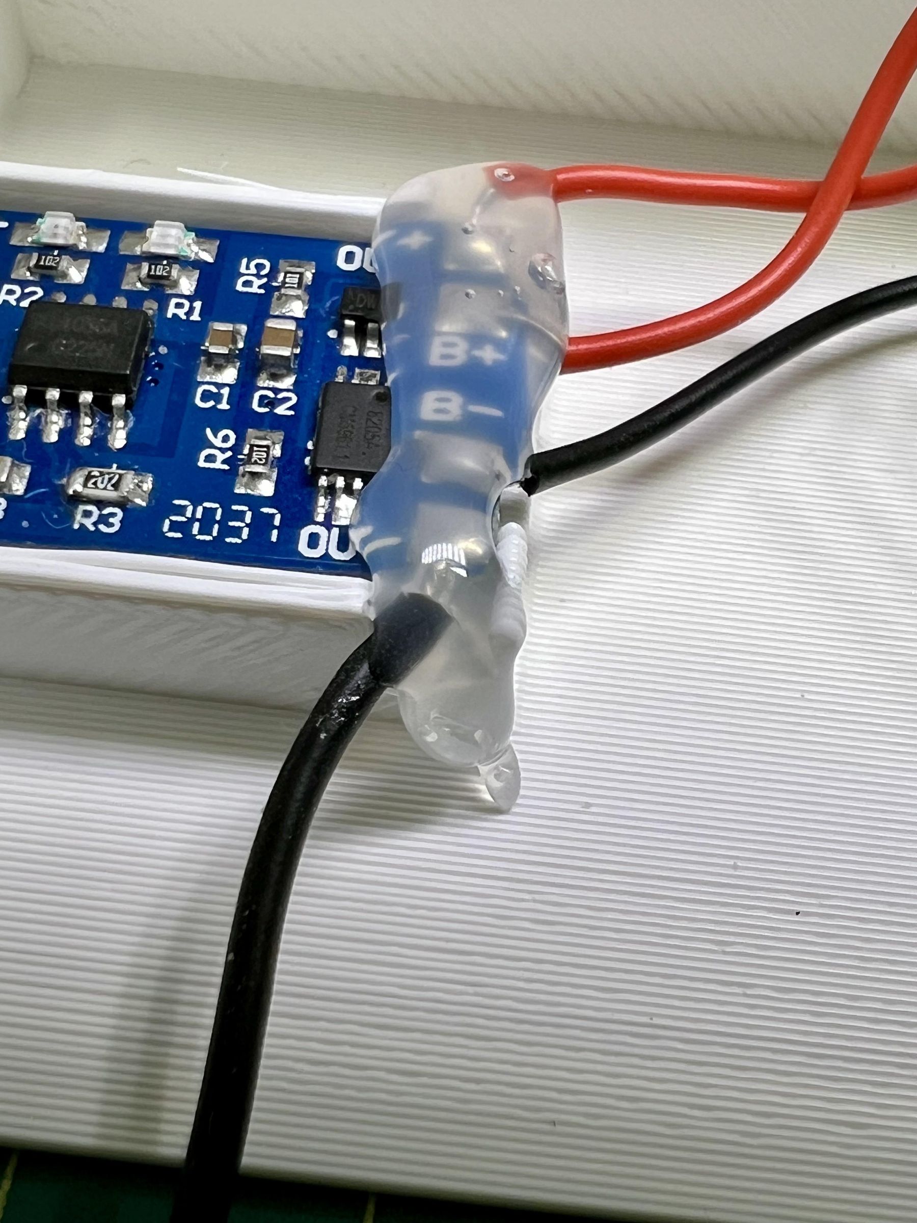 Programmable Sticky Note: Desktop Scrolling LED Display : 10 Steps (with Pictures) - Instructables