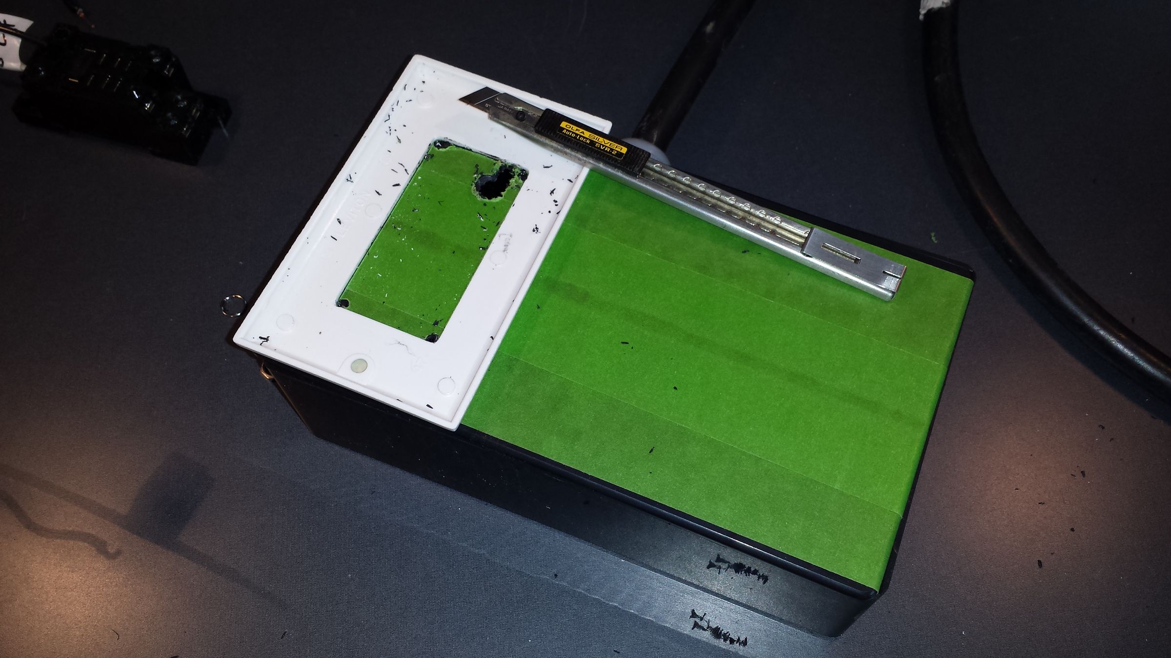 Photo Sensor Controlled Outlet (turns on or Off at Daylight or Nightime ...