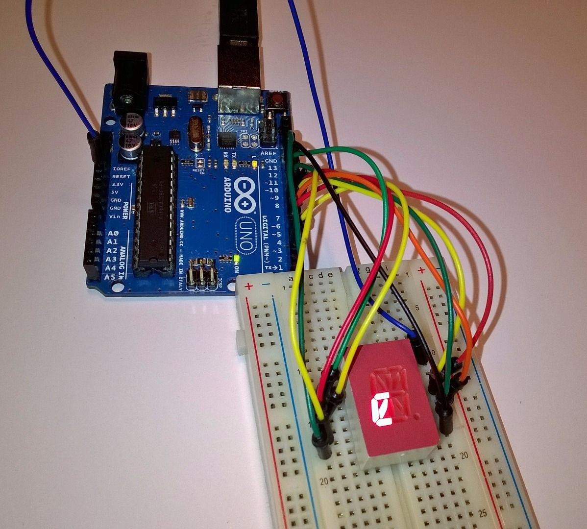 Bits4Bots - Message on an Alphanumeric Display Using Arduino : 3 Steps - Instructables