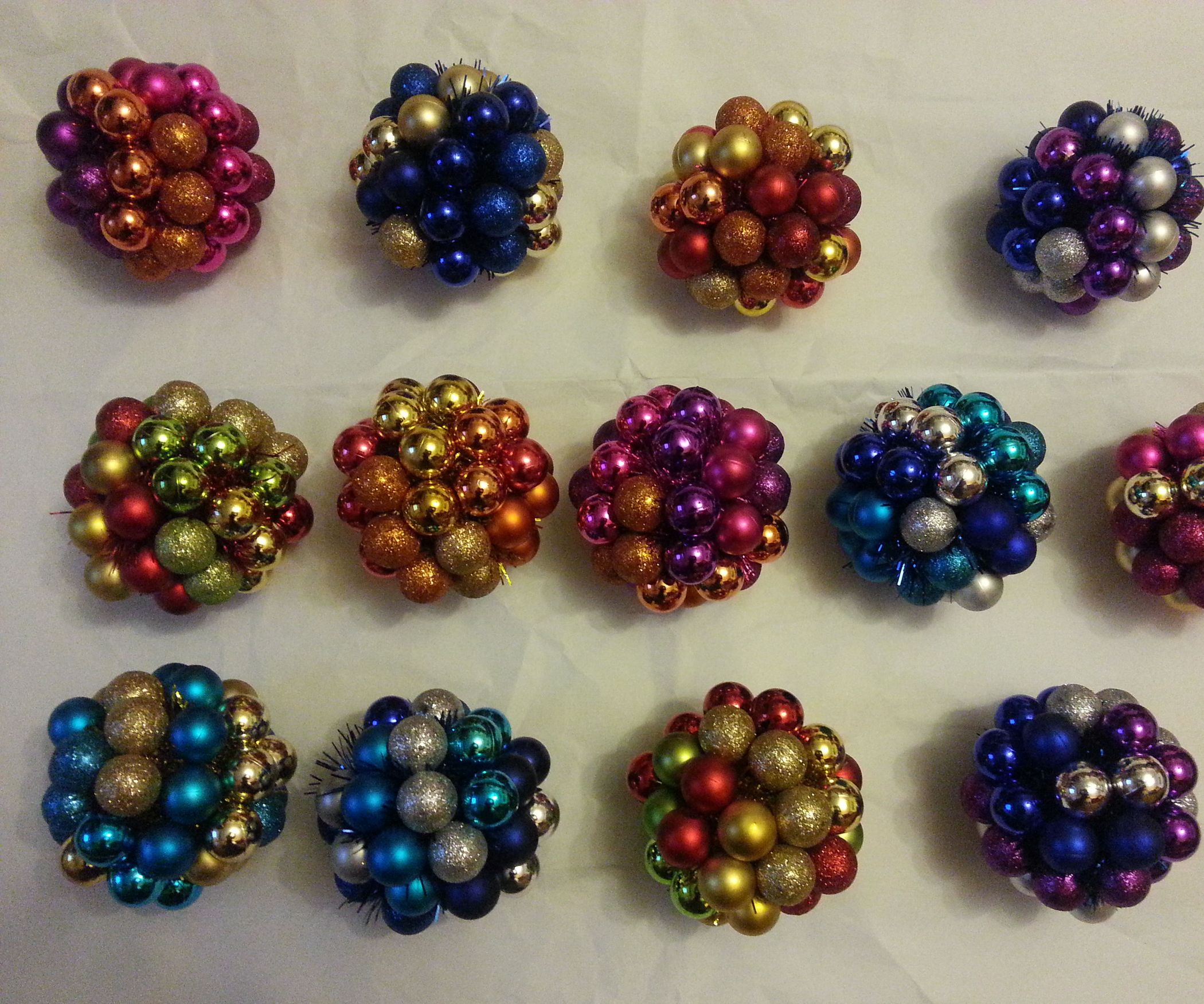 MULTICOLORED BAUBLES : 4 Steps (with Pictures) - Instructables