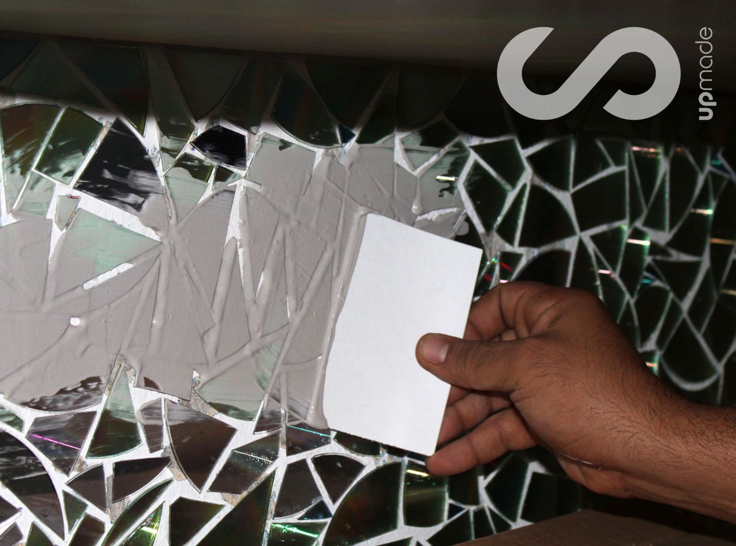 HOW TO: Use Old CDs for Mosaic Craft Projects - DIY Kitchen Backsplash ...