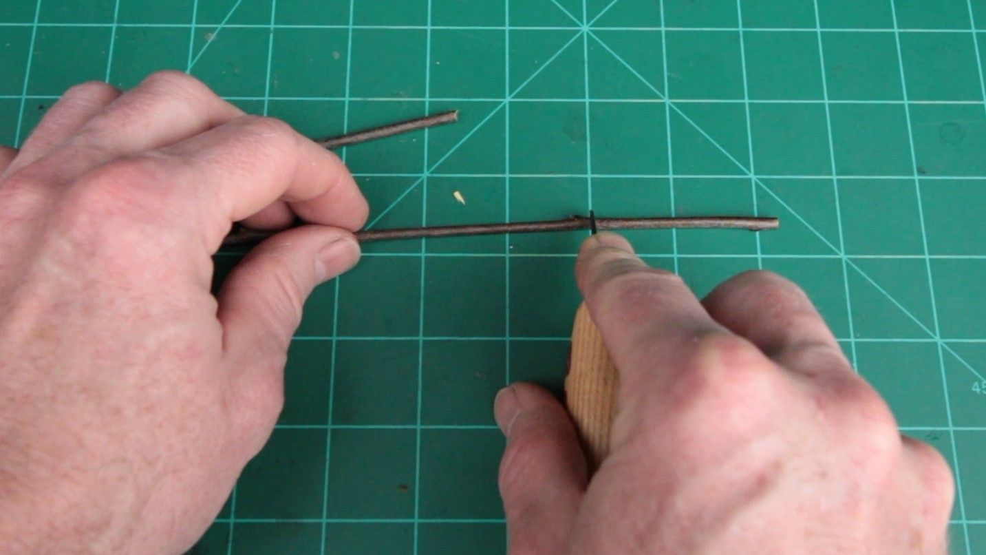 Tiny Gee Haw Whimmy Diddle : 12 Steps (with Pictures) - Instructables