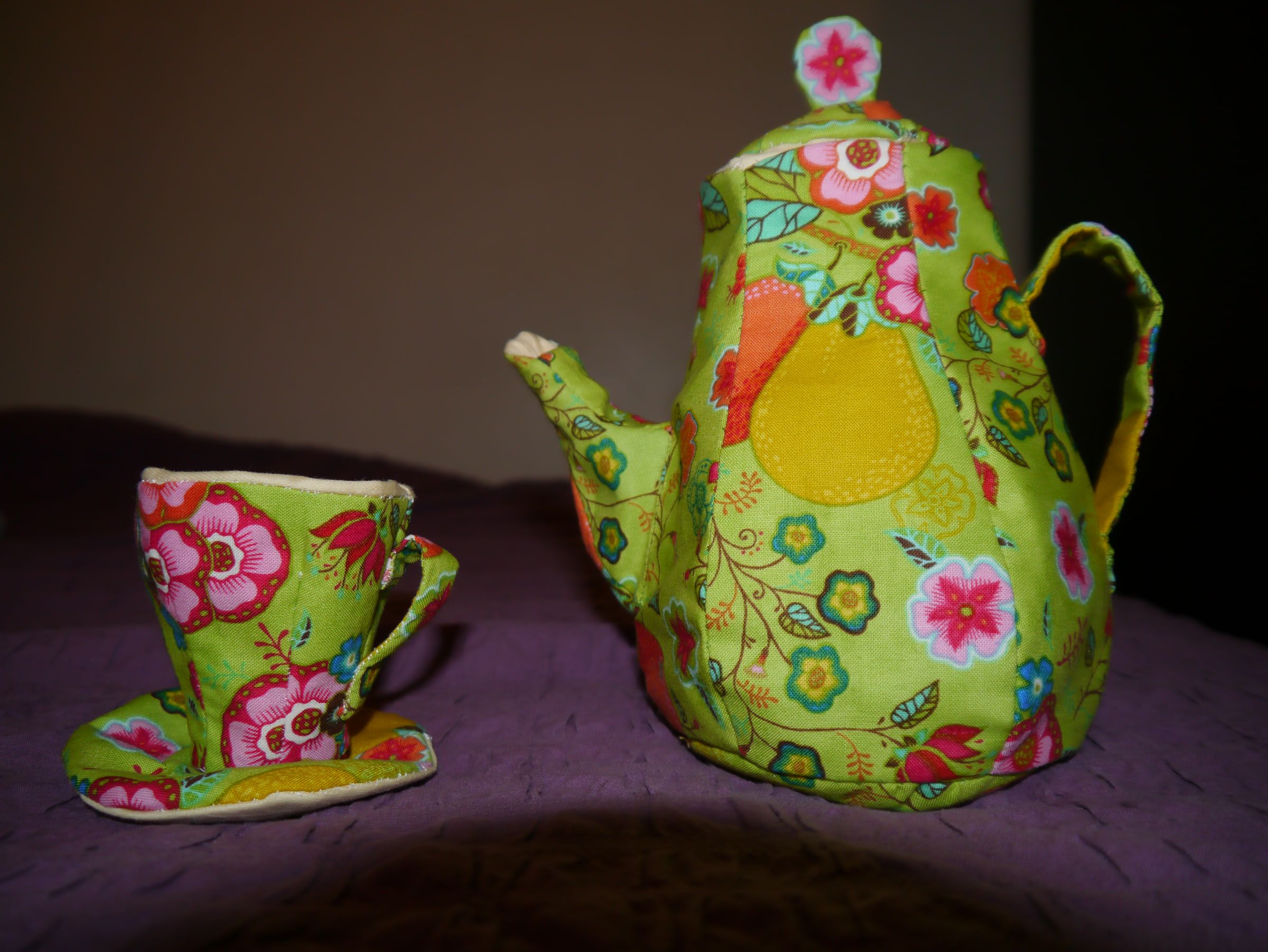 Quilted Mad Tea Party Set : 9 Steps (with Pictures) - Instructables